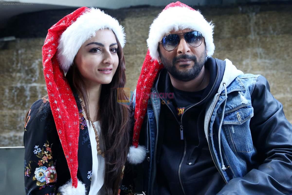 Soha Ali Khan, Arshad Warsi promotions for Joe Carvalho film in Mumbai ...