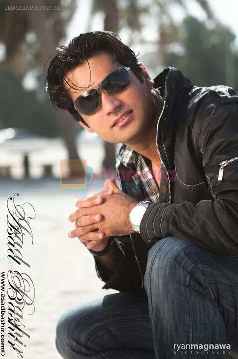 Veena Malik Marries Pakistani Actor Singer Asad Bashir in Dubai on 25th ...