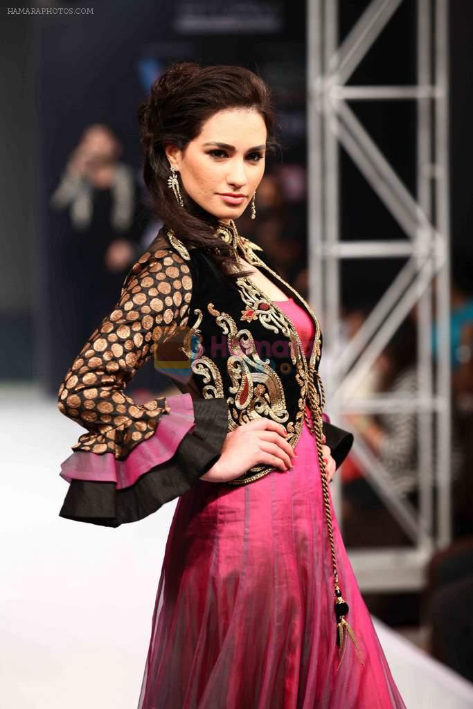 Model walks for Jaya Misra at Bengal Fashion Week day 1 on 21st Feb ...