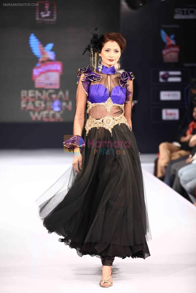 Model walks for Jaya Misra at Bengal Fashion Week day 1 on 21st Feb ...