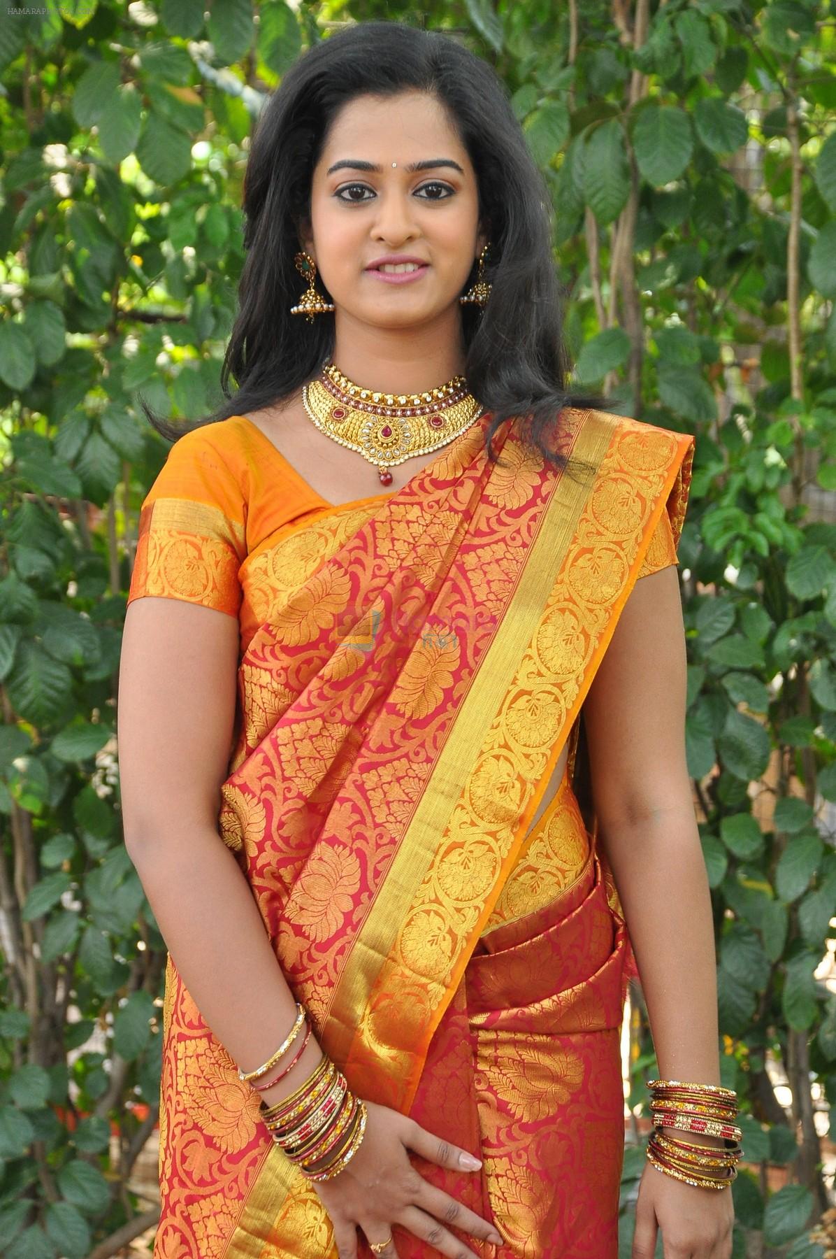 Nanditha / Nanditha - Bollywood Photos
