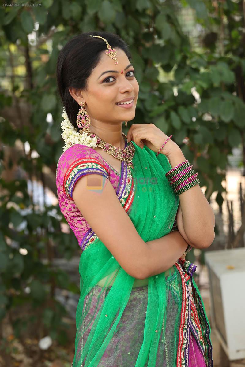 Anjali Rao / Anjali Rao - Bollywood Photos