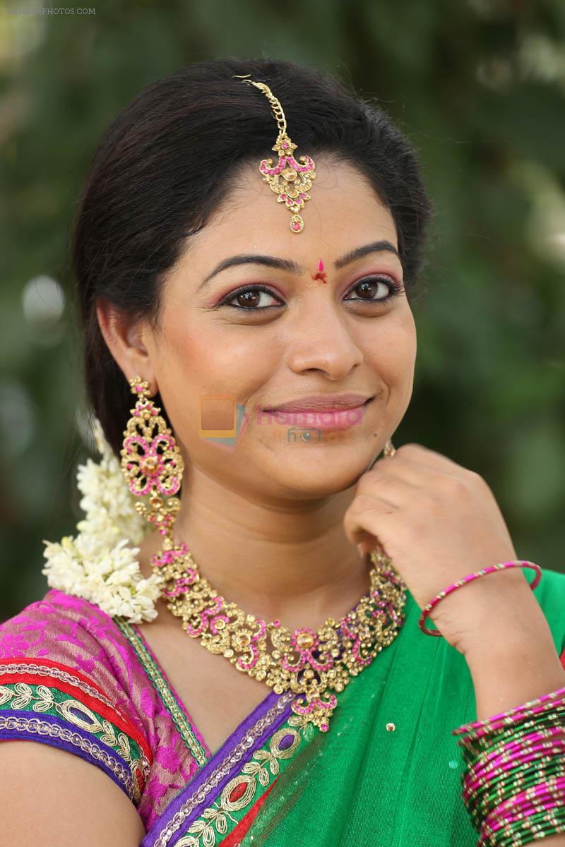 Anjali Rao / Anjali Rao - Bollywood Photos