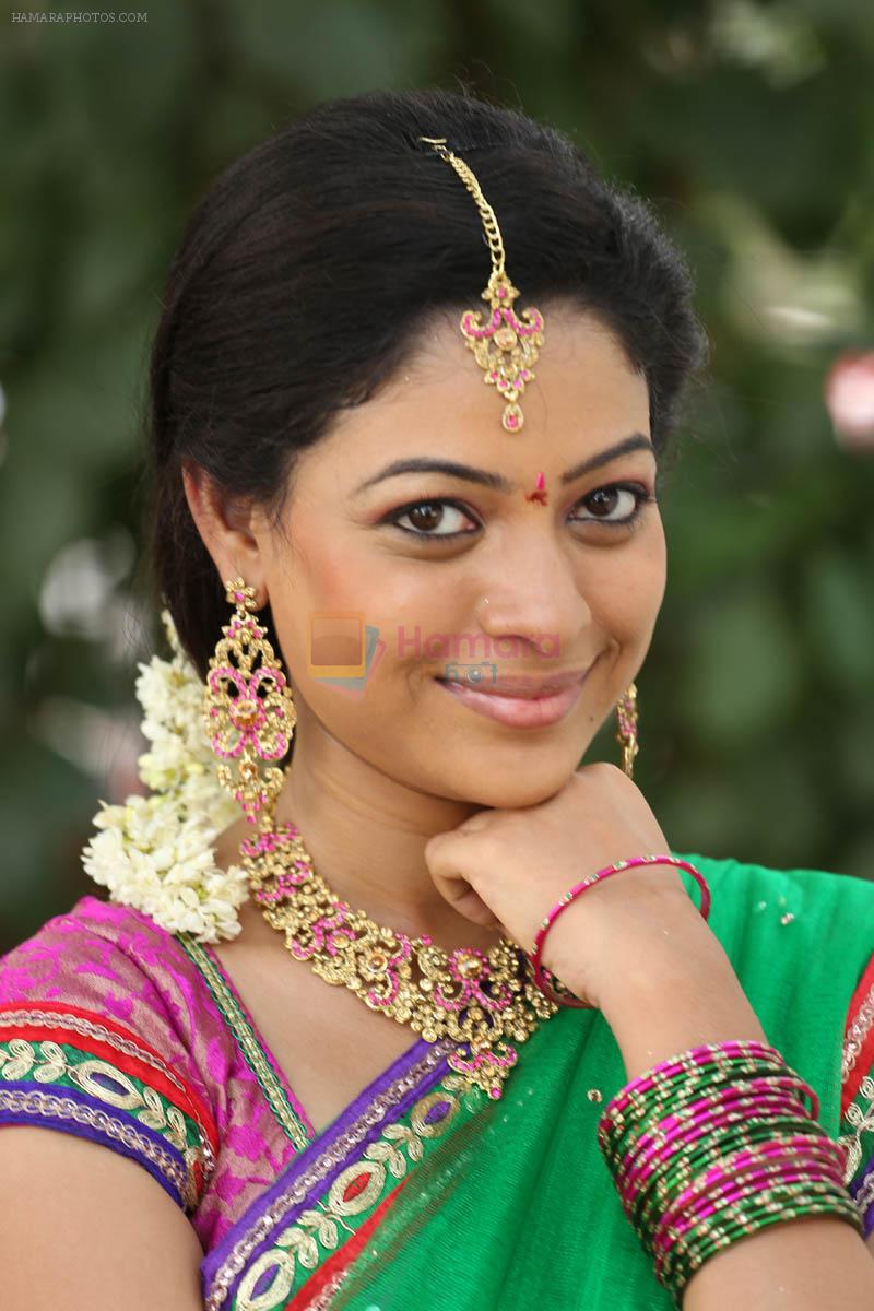 Anjali Rao / Anjali Rao - Bollywood Photos