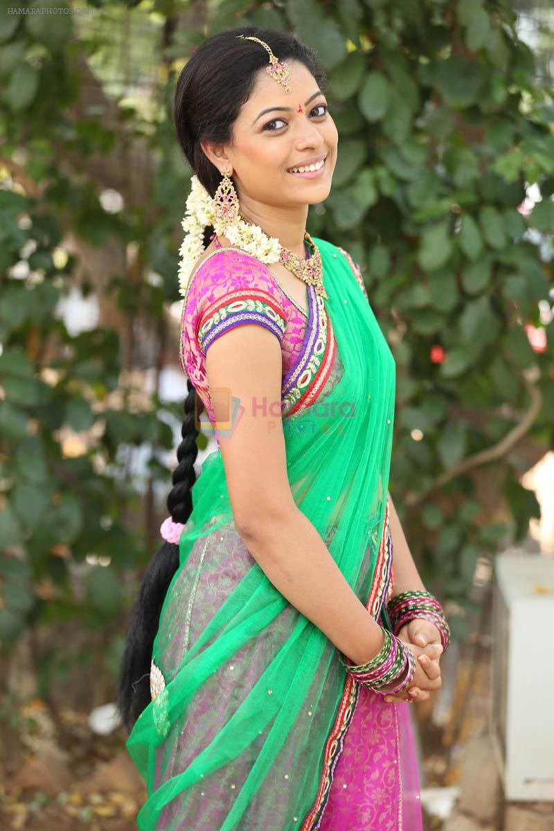 Anjali Rao / Anjali Rao - Bollywood Photos