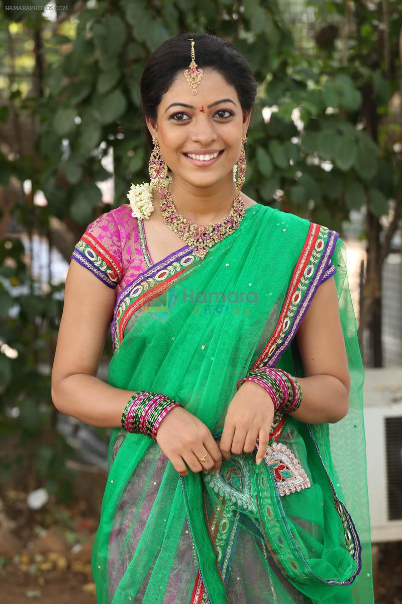 Anjali Rao / Anjali Rao - Bollywood Photos