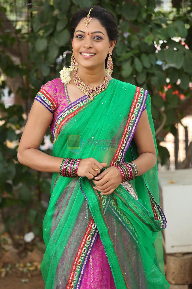 Anjali Rao / Anjali Rao - Bollywood Photos