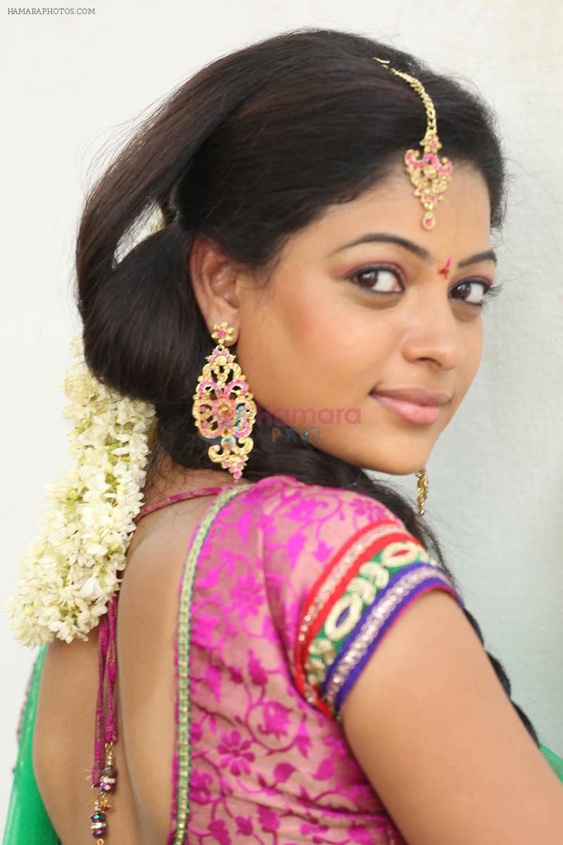 Anjali Rao / Anjali Rao - Bollywood Photos