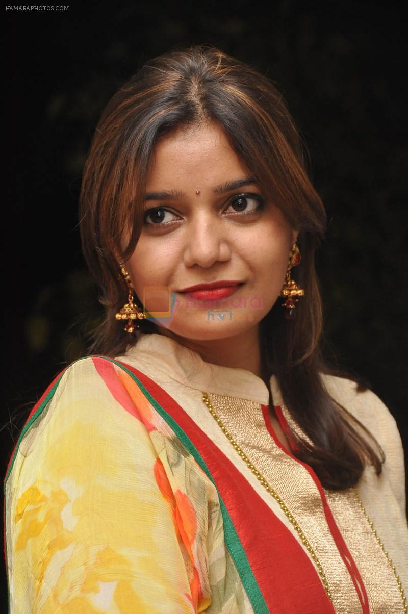 Swathi Photo Shoot / Swathi - Bollywood Photos