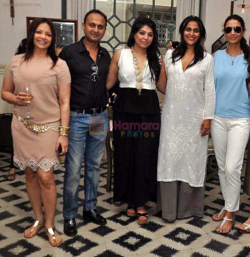 Deanne Panday Nitesh & Shweta Gupta / 2014 Launch Events - Bollywood Photos