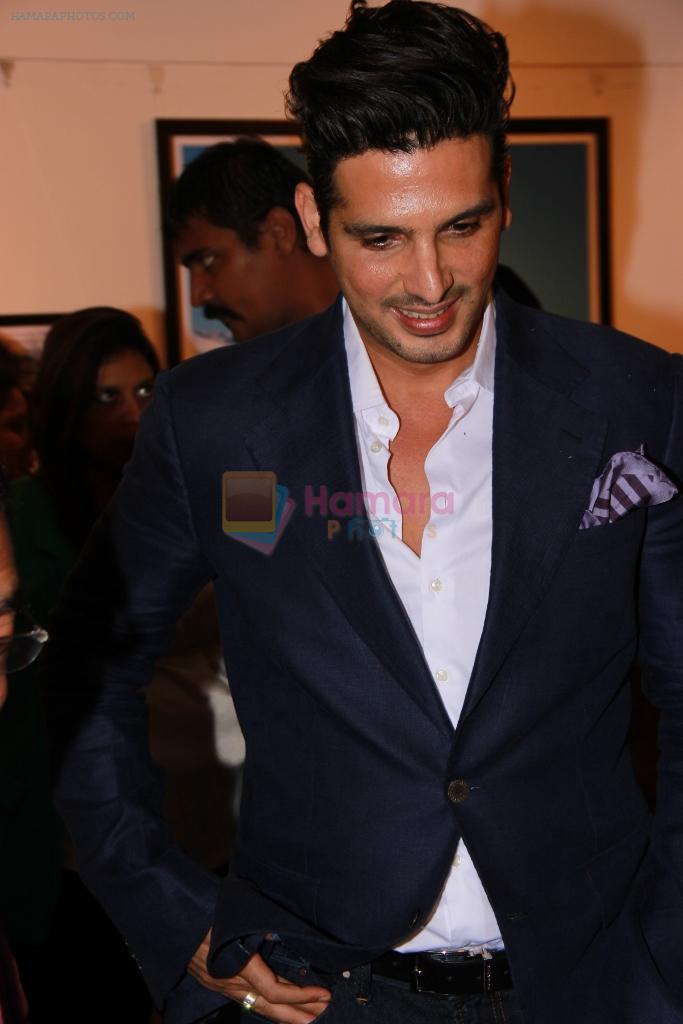 Zayed Khan at mukesh batra photo exhibition in Mumbai on 4th Dec 2014 ...