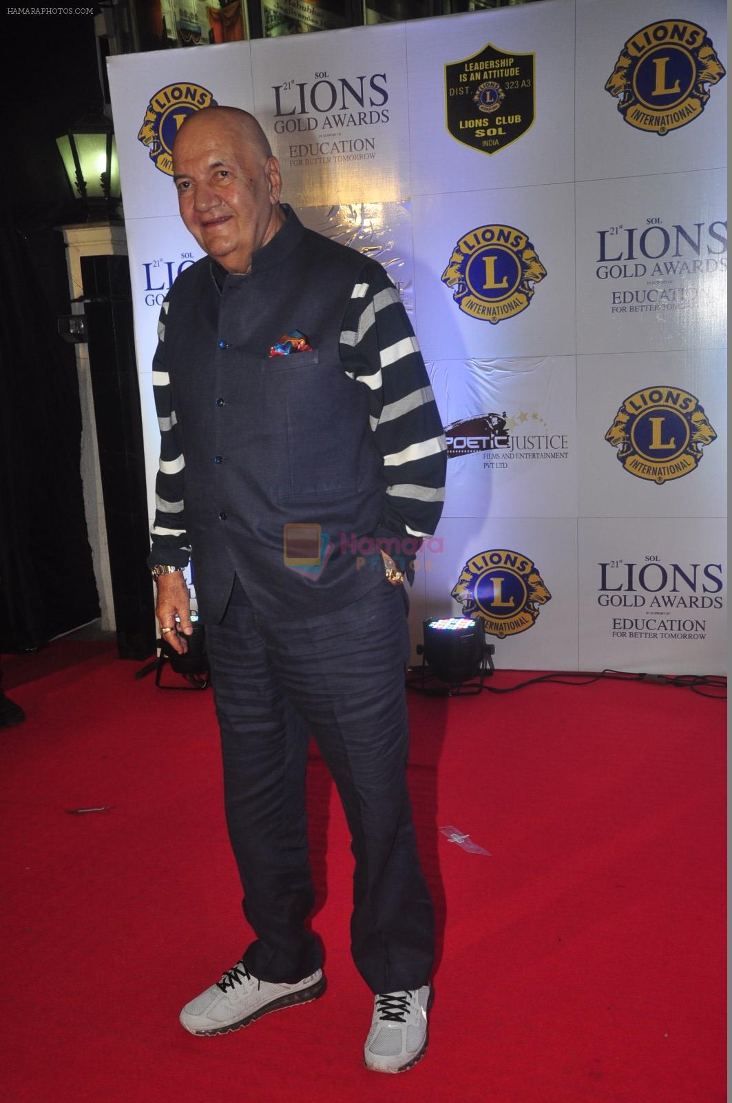Prem Chopra at the 21st Lions Gold Awards 2015 in Mumbai on 6th Jan ...