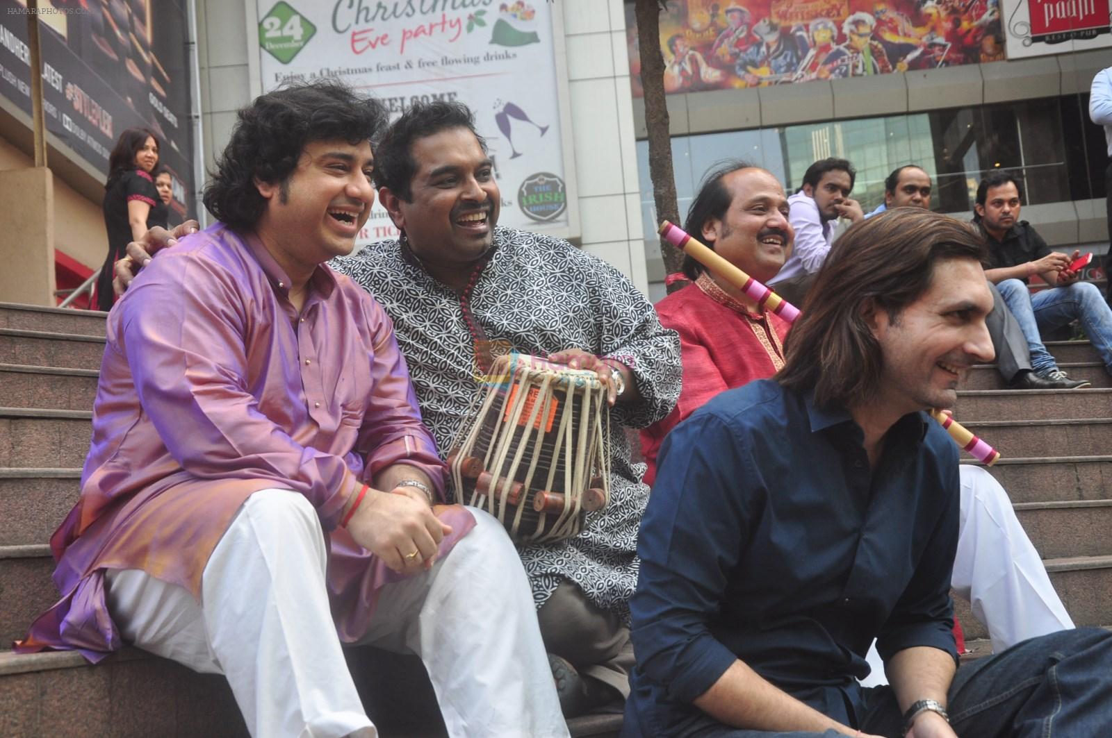 Vidvan Kumaresh, Shankar Mahadevan, Ronu Majumdar, Rahul Sharma at ...