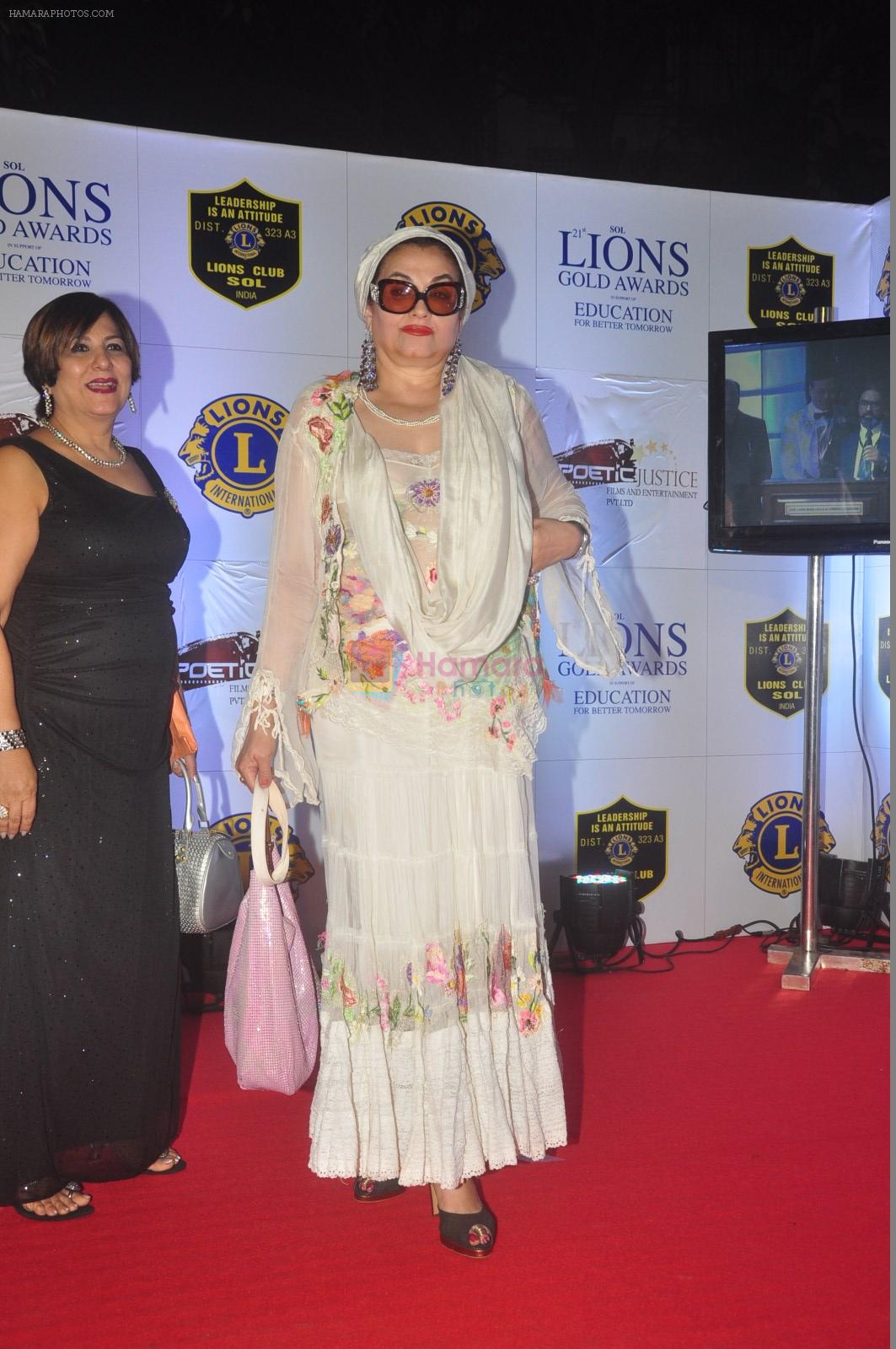Salma Agha at the 21st Lions Gold Awards 2015 in Mumbai on 6th Jan 2015 ...