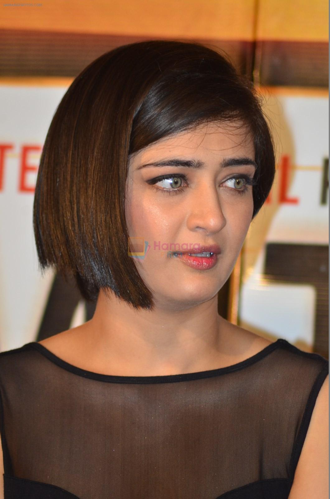 Akshara Haasan at Shamitabh trailor launch in Mumbai on 6th Jan 2015 ...