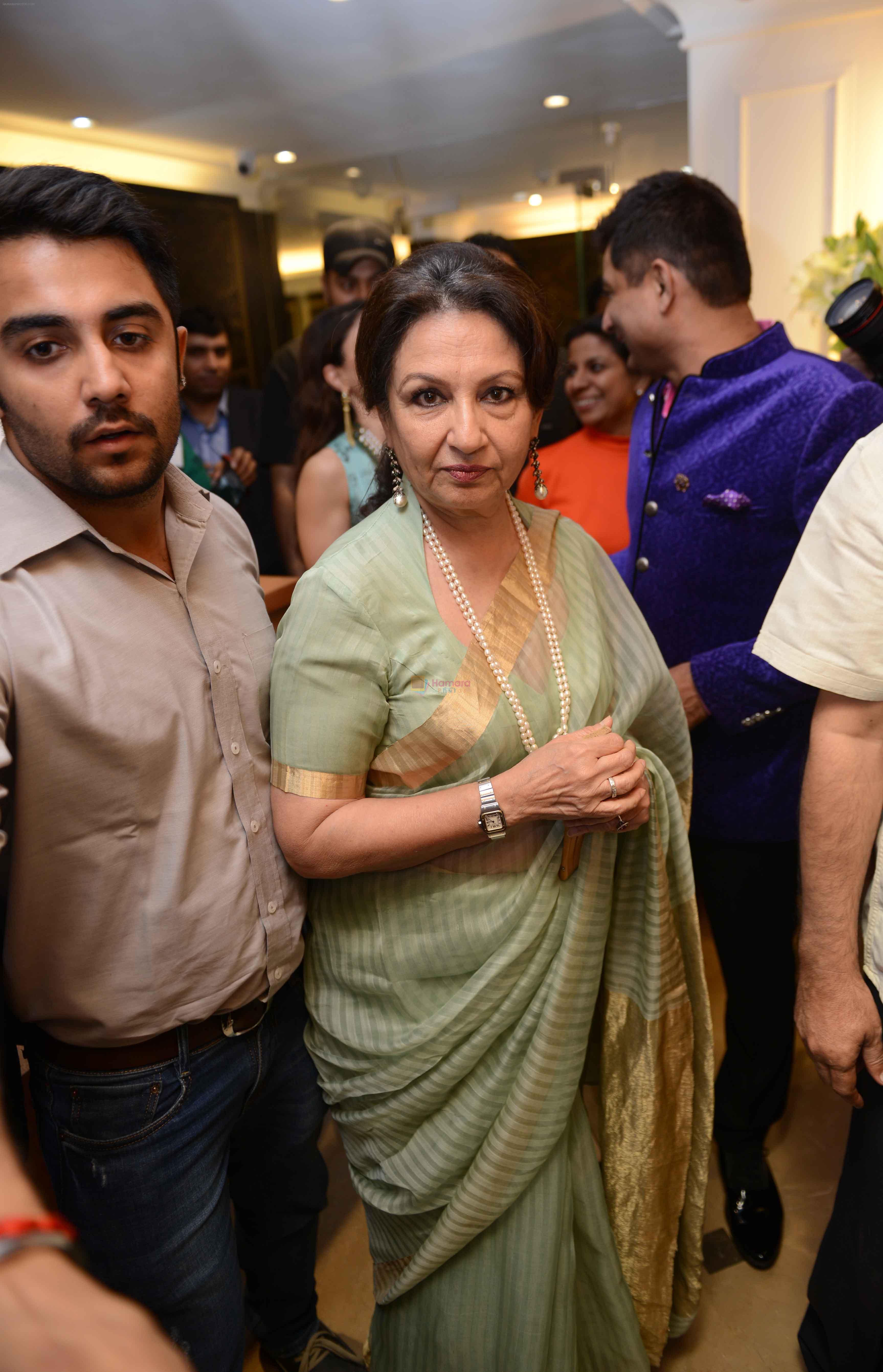 Sharmila Tagore at the launch of Sunar jewellery shop Karol Bagh in New ...