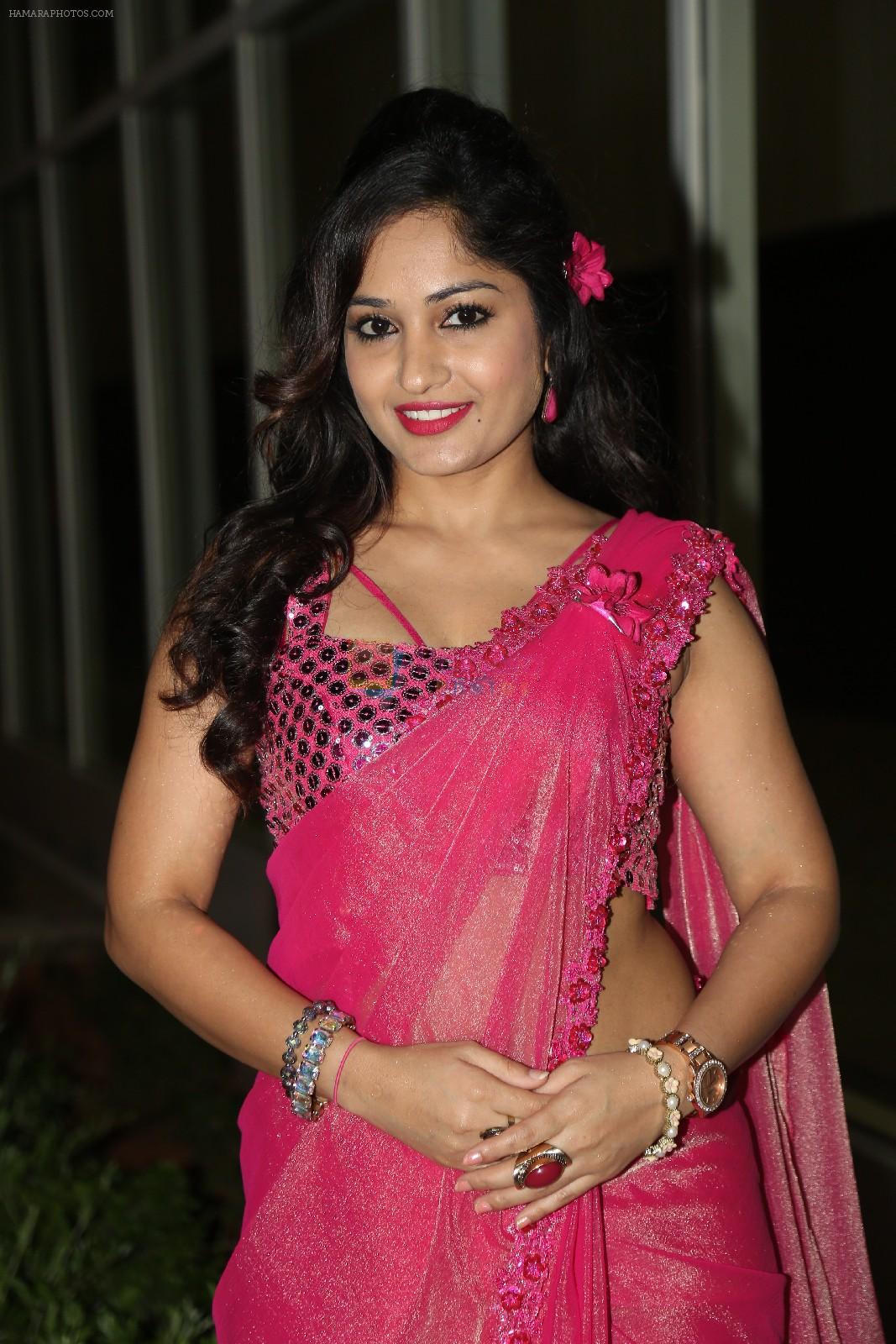 Madhavi latha / Madhavi Latha - Bollywood Photos