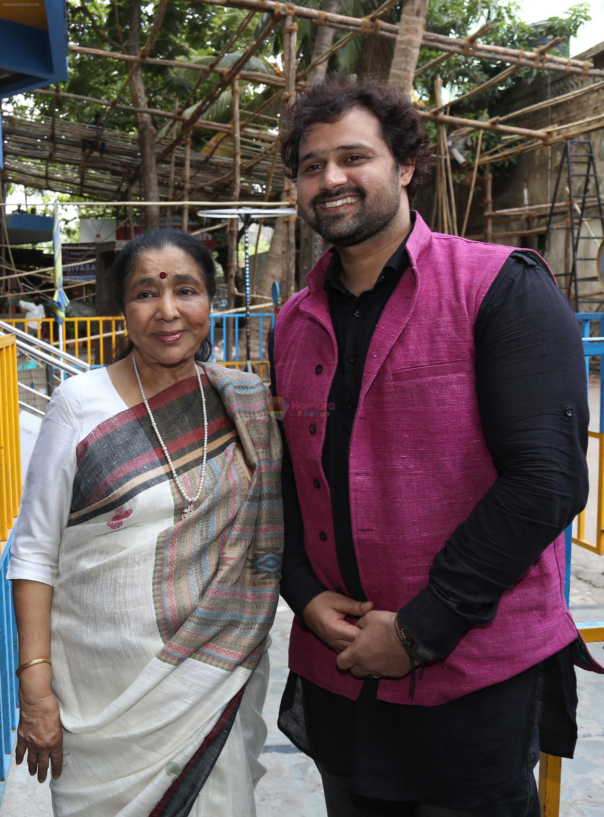 Asha Bhosle and Mudasir Ali at the recording of song Dehshat for Kripa ...