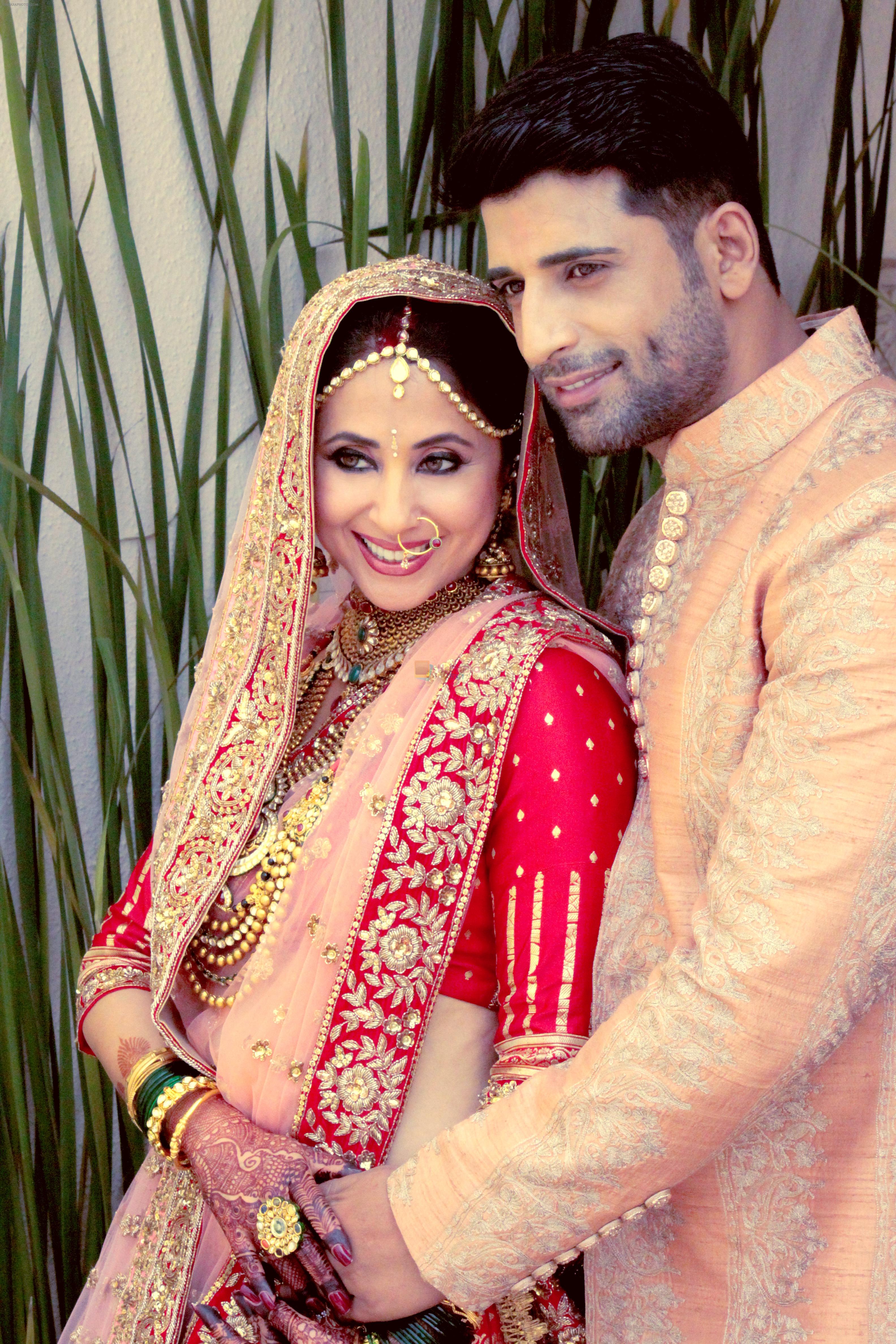 Urmila Matondkar with Husband Mohsin Akhtar Mir's wedding Reception ...