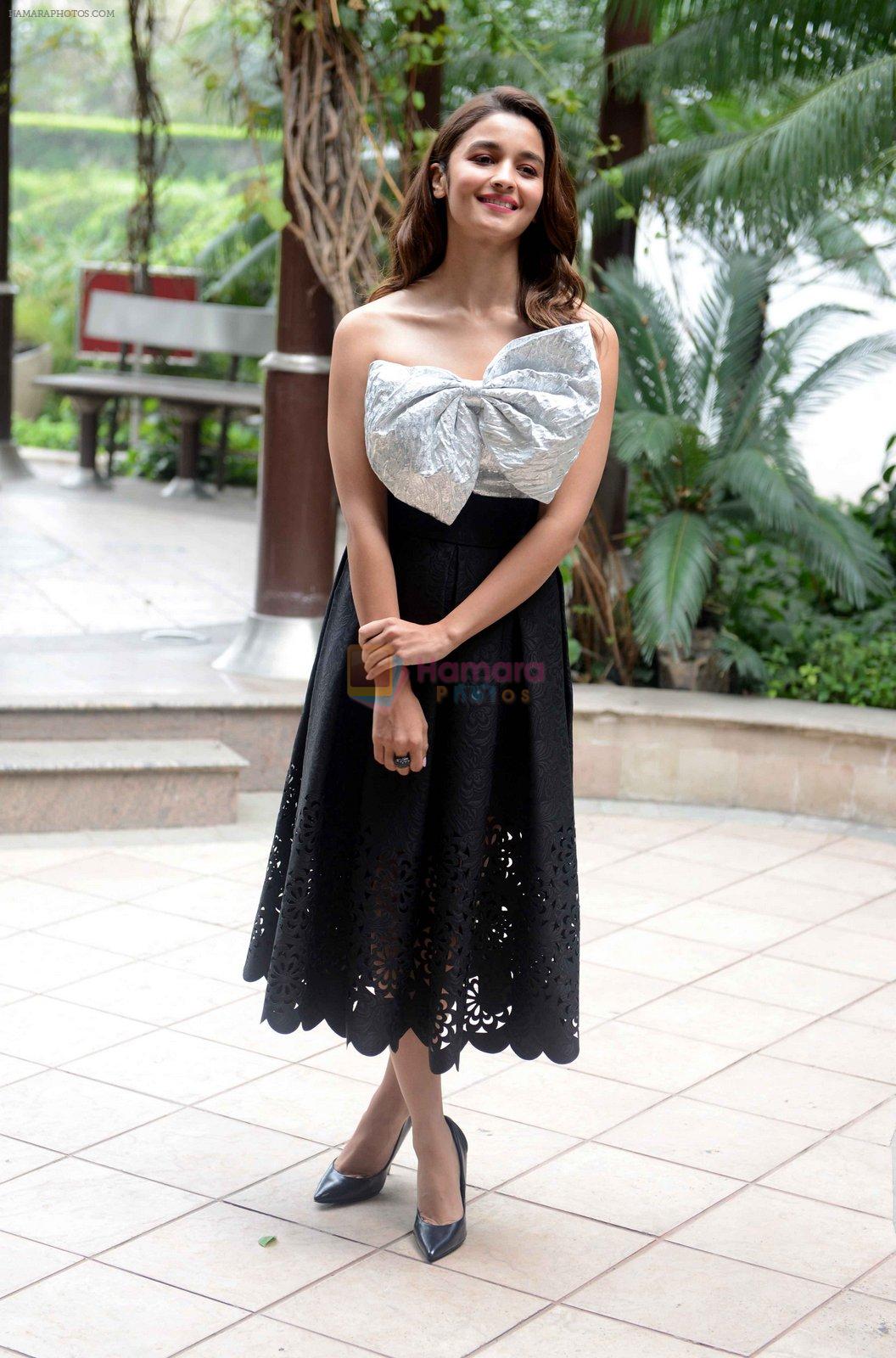 Alia Bhatt at Kapoor N Sons Delhi photo shoot on 15th March 2016 / Alia ...