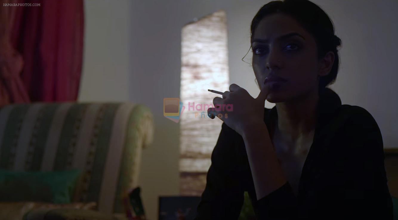 Shobita Dhulipala in Qatl-E-Aam song from Raman Raghav 2.0 Movie ...