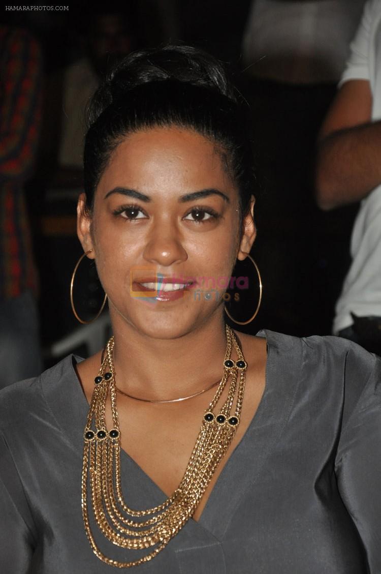 Mumaith Khan Photoshoot / Mumait Khan - Bollywood Photos