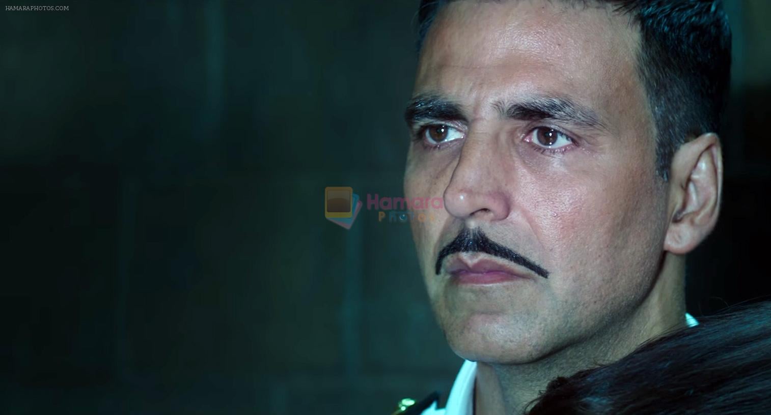 Akshay Kumar as Rustom Pavri in Rustom Movie Stills / Rustom ...