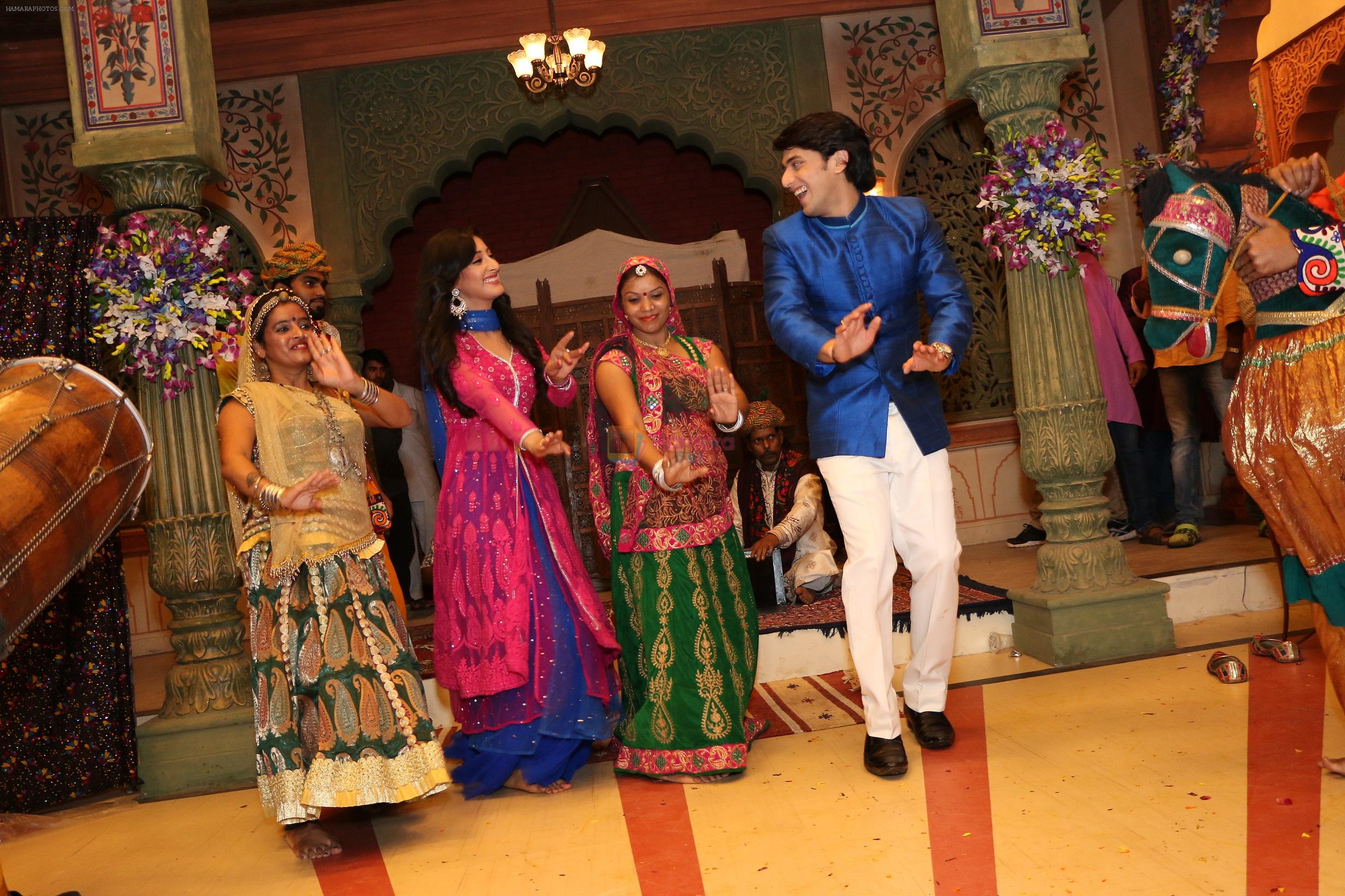 Kinshuk Vaidya and Shivya Pathania play leads in Ek Rishta Saajhedari ...