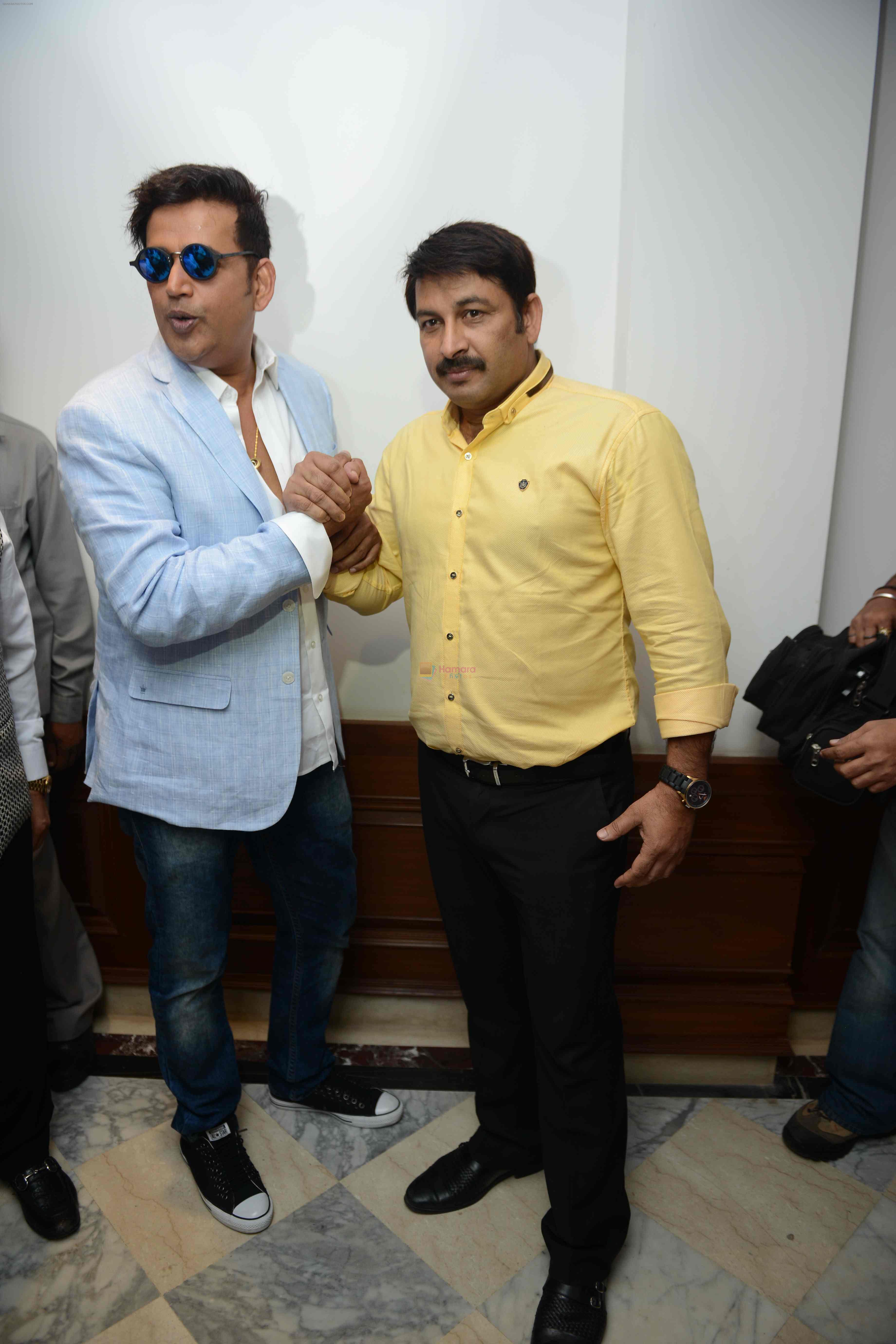 Ravi Kishan, Manoj Tiwari during the Press confrence of Luv Kush ...