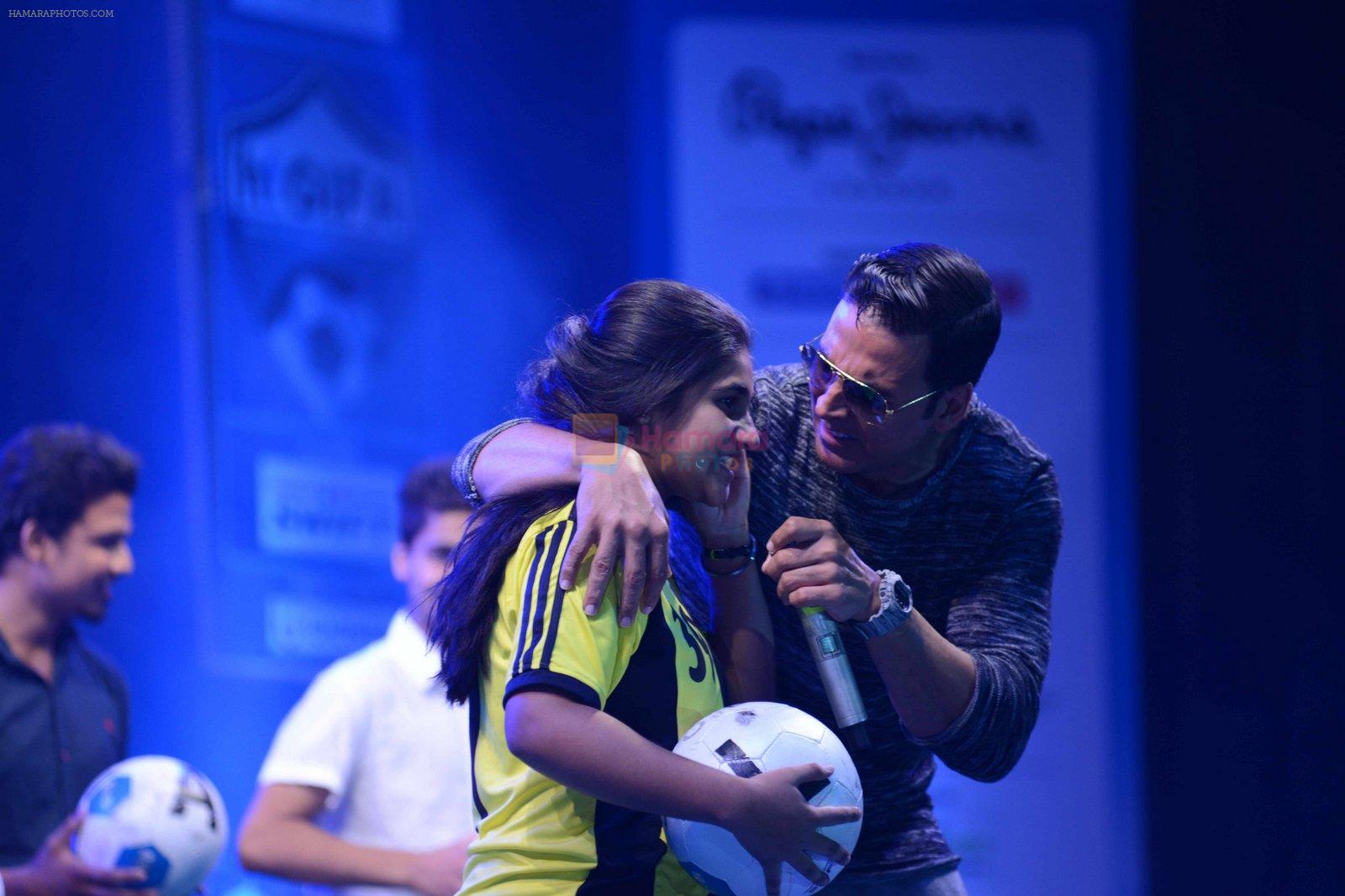 Akshay Kumar at HT GIFA Football event on 24th Sept 2016 / Akshay Kumar ...