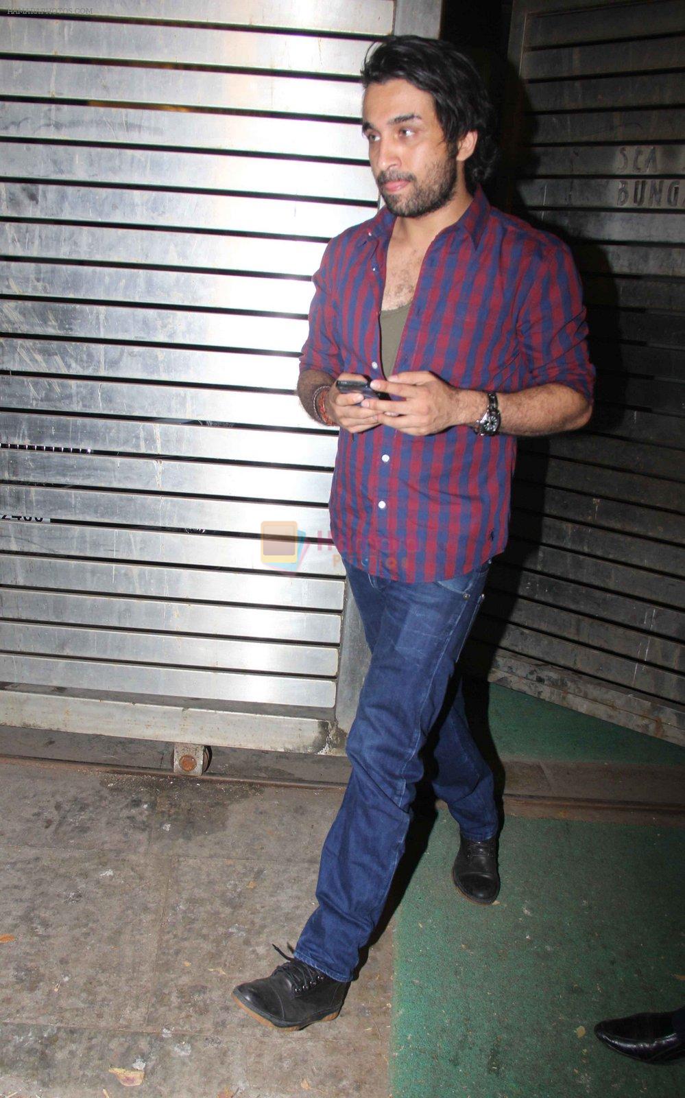 Siddhanth Kapoor at Farhan Akhtar's bash in Mumbai on 10th Nov 2016 ...