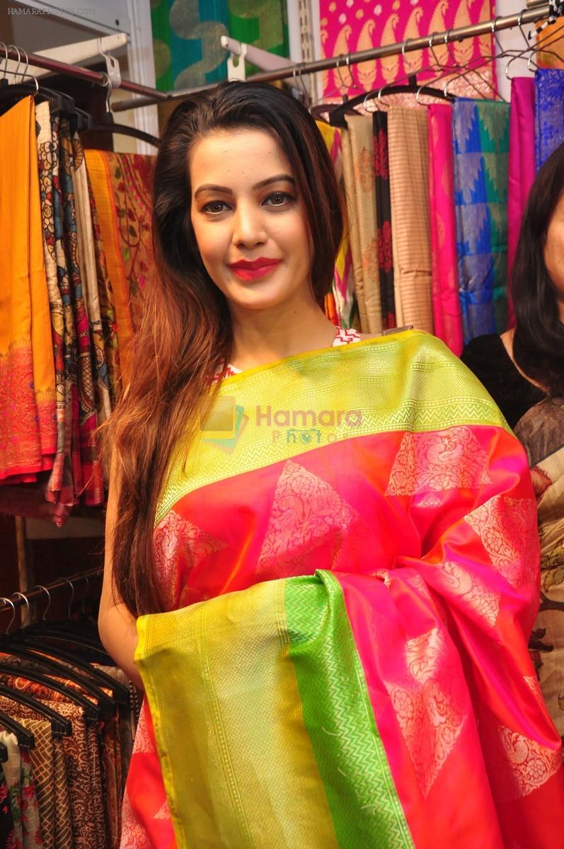 Deeksha Panth Photoshoot / Deeksha Panth - Bollywood Photos