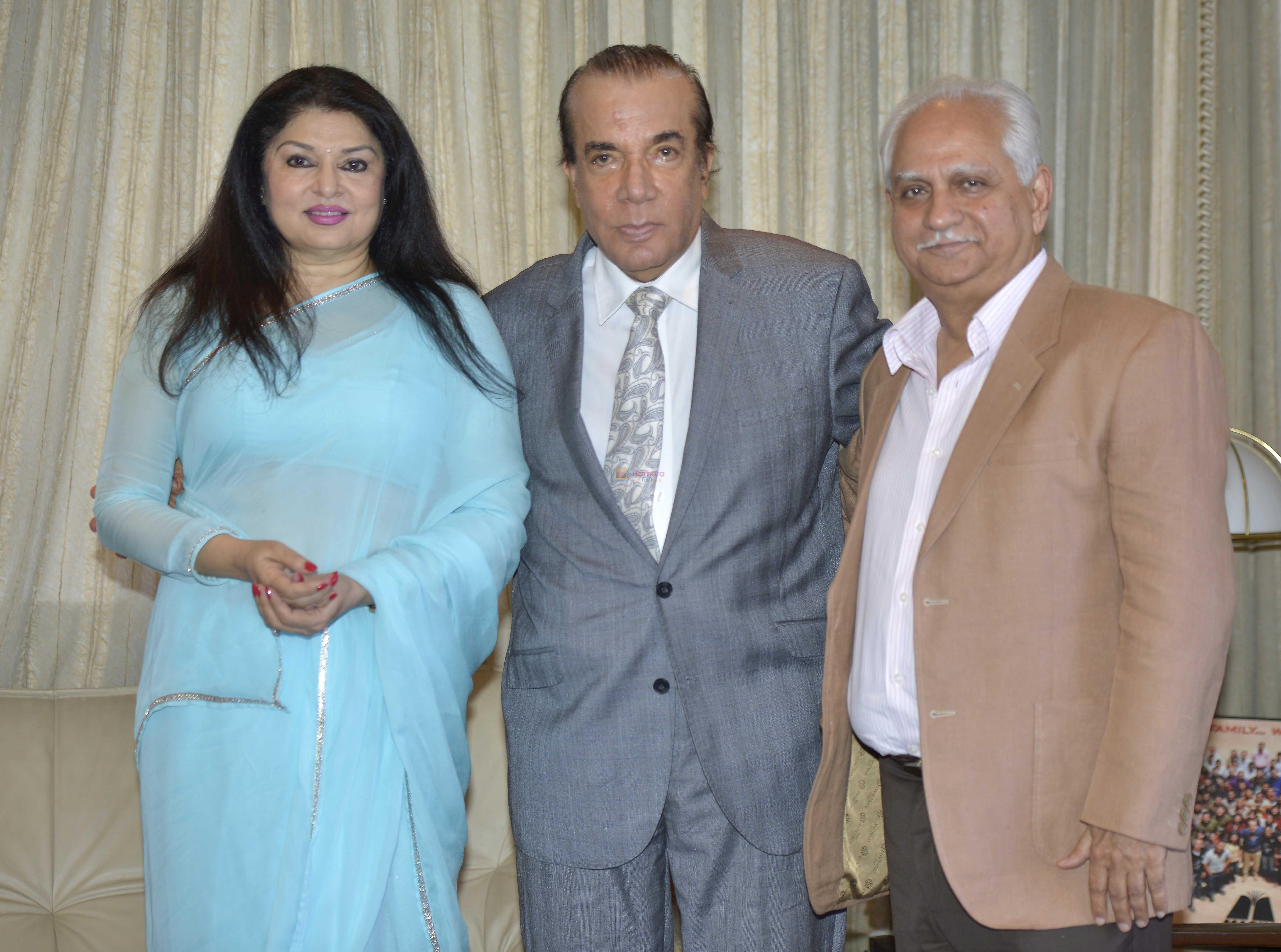 Ramesh Sippy, Kiran Juneja at The Launch Of The May Issue Of Society ...