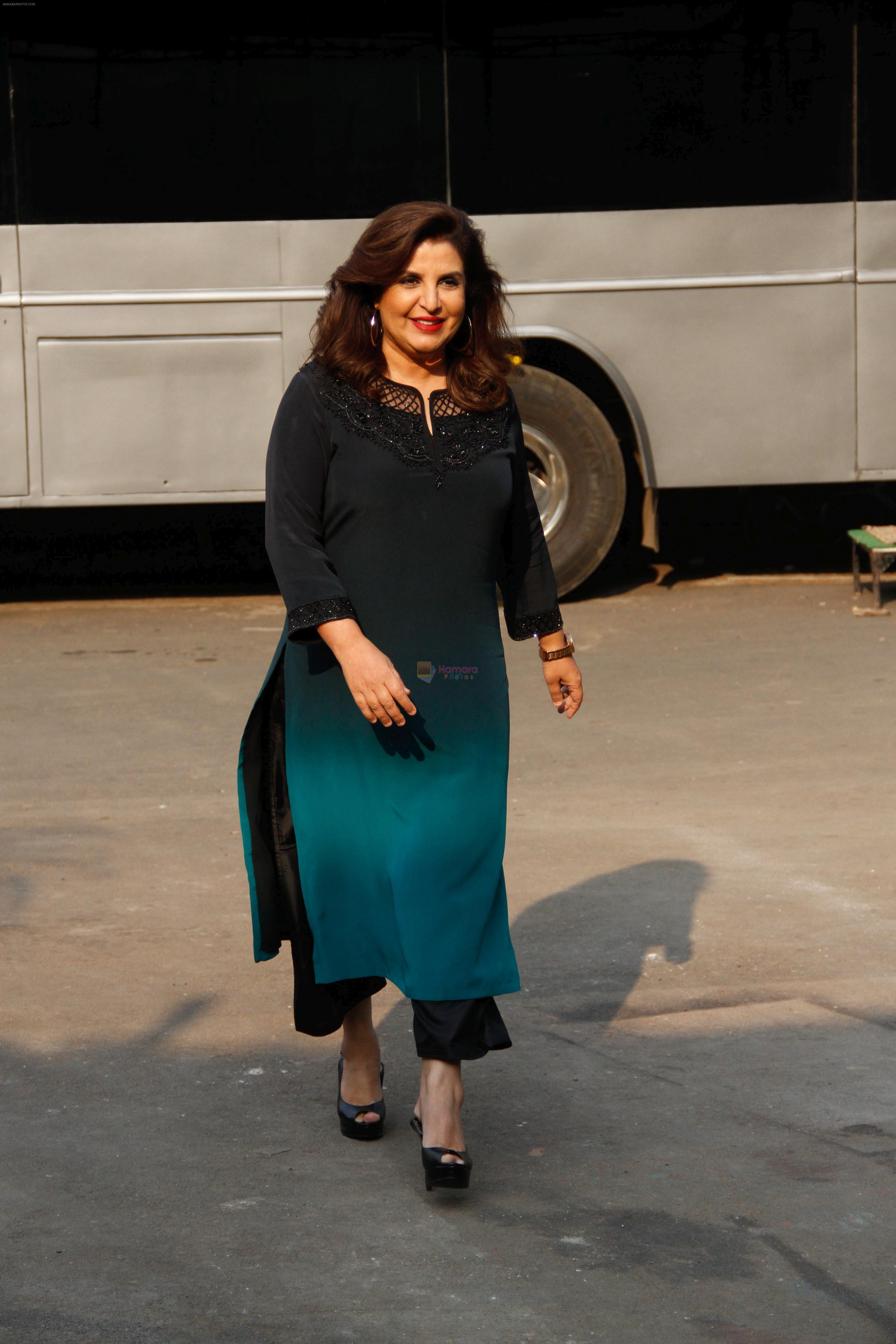 Farah Khan On the Sets Of Super Dancer on 8th Jan 2018 / Farah Khan ...