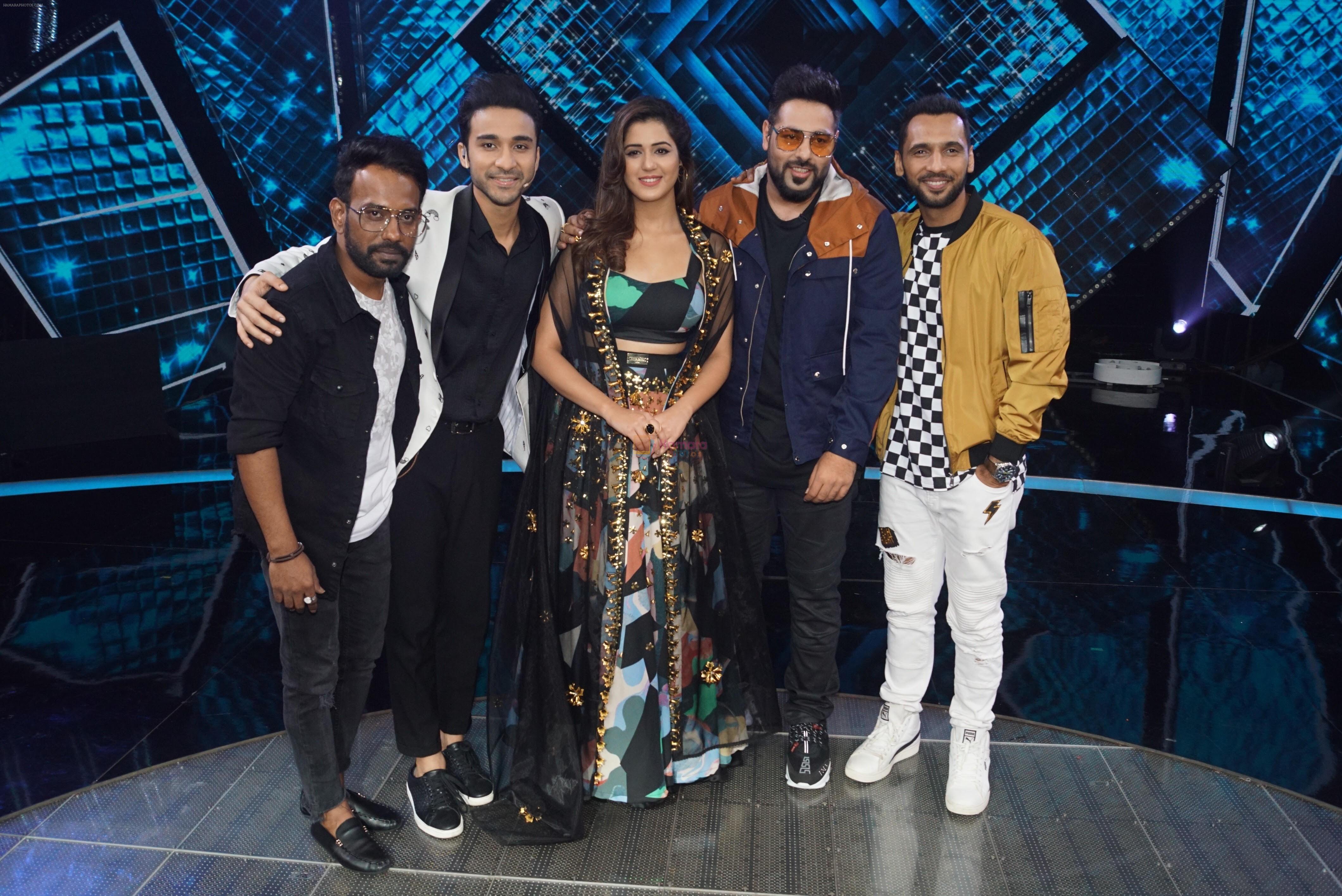 Raghav Juyal, Punit Pathak, Dharmesh Yelande, Isha Rikhi,Badshah with ...