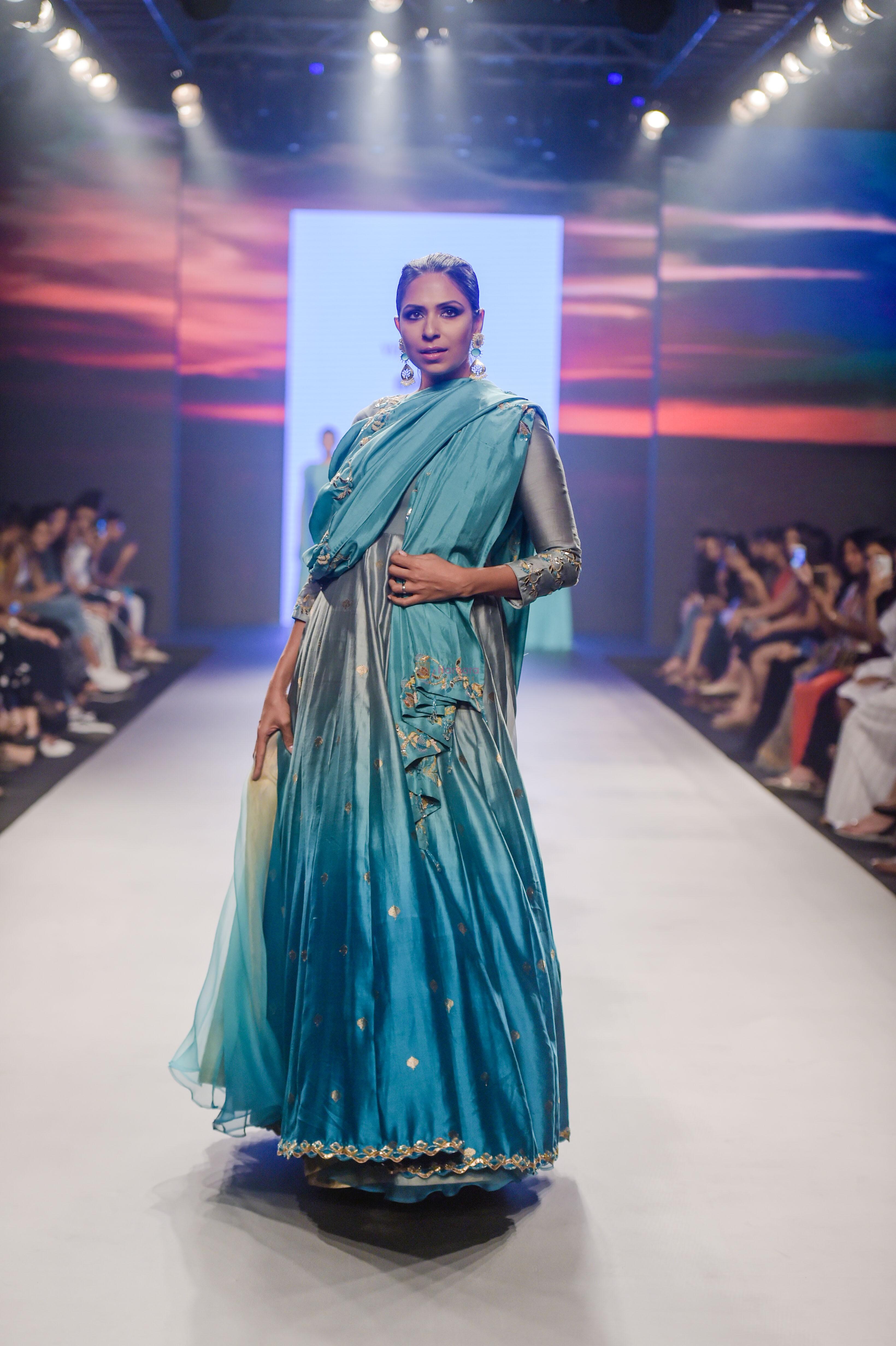 Model walk the ramp for Versha Sethi at BTFW 2018 on 14th Oct 2018 / ...