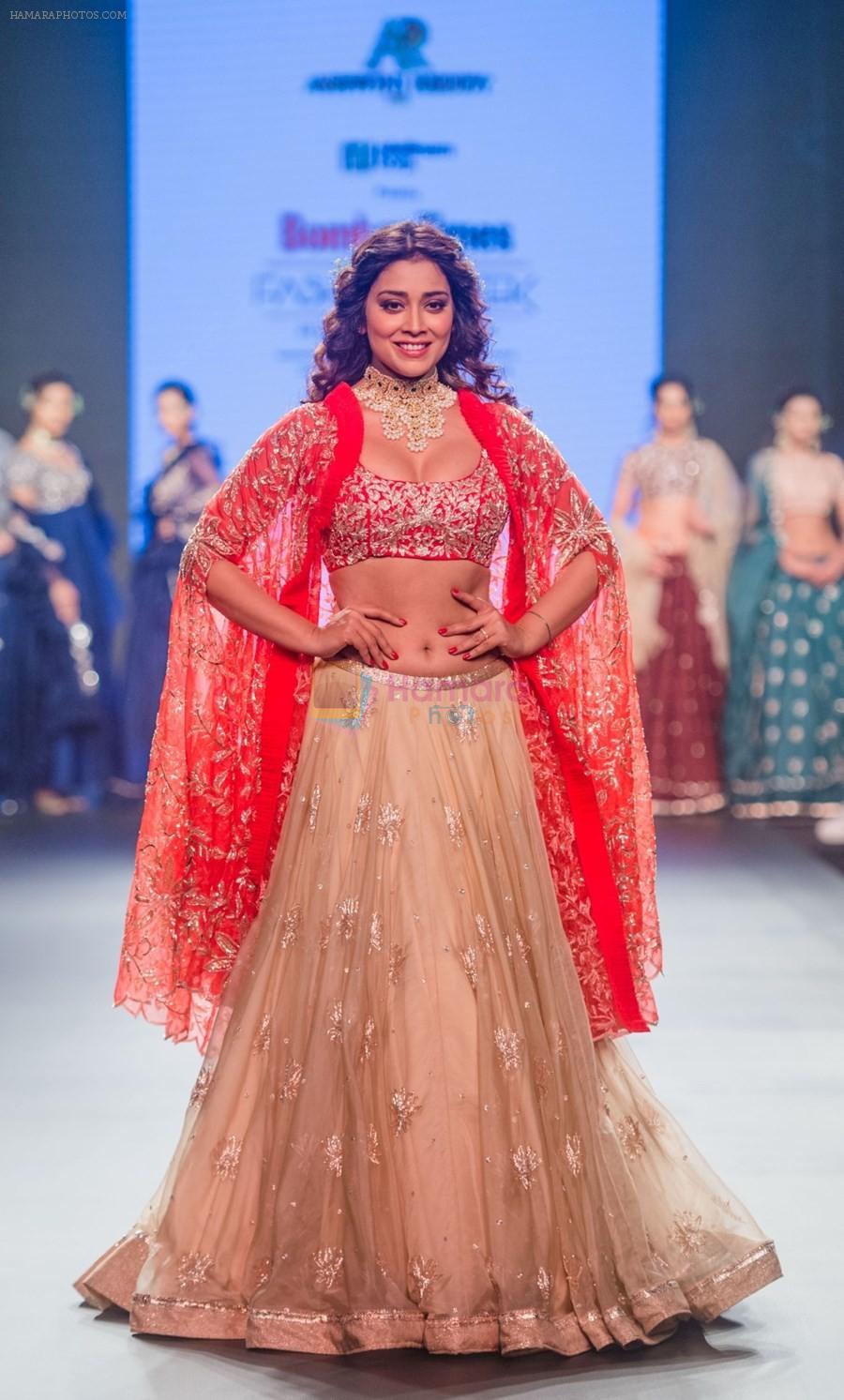 Shriya Saran walk the ramp at Bombay Times Fashion Week (BTFW) 2018 Day ...