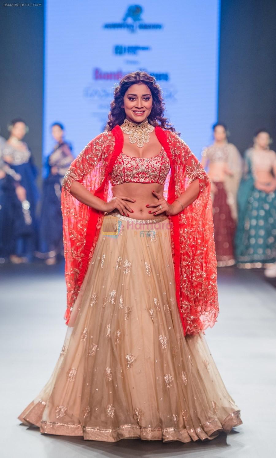 Shriya Saran walk the ramp at Bombay Times Fashion Week (BTFW) 2018 Day ...