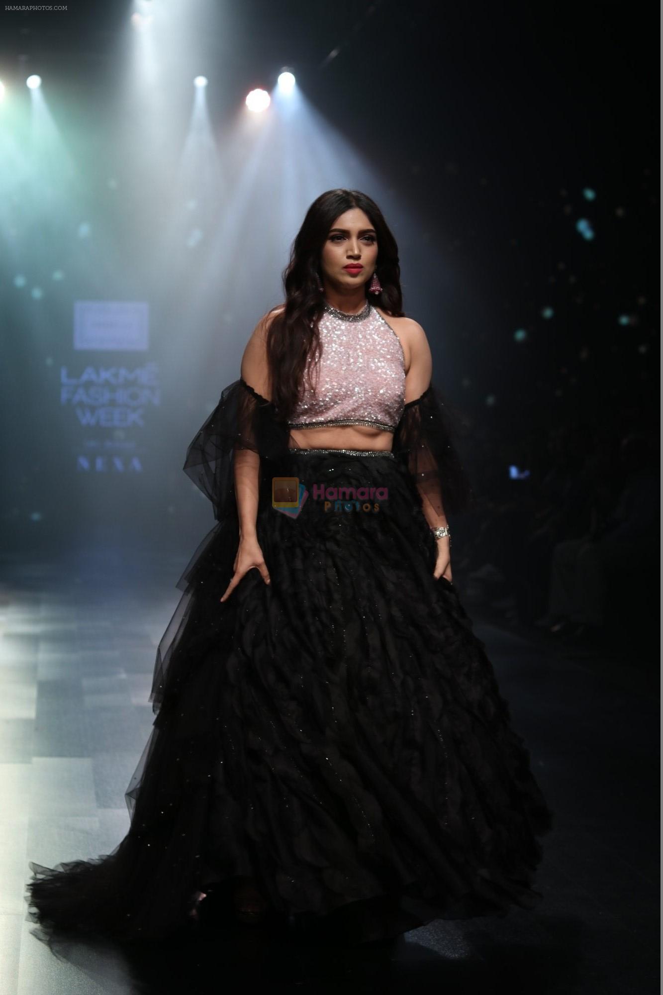Bhumi Pednekar walk the ramp for Shehla Khan at Lakme Fashion Week 2019 ...