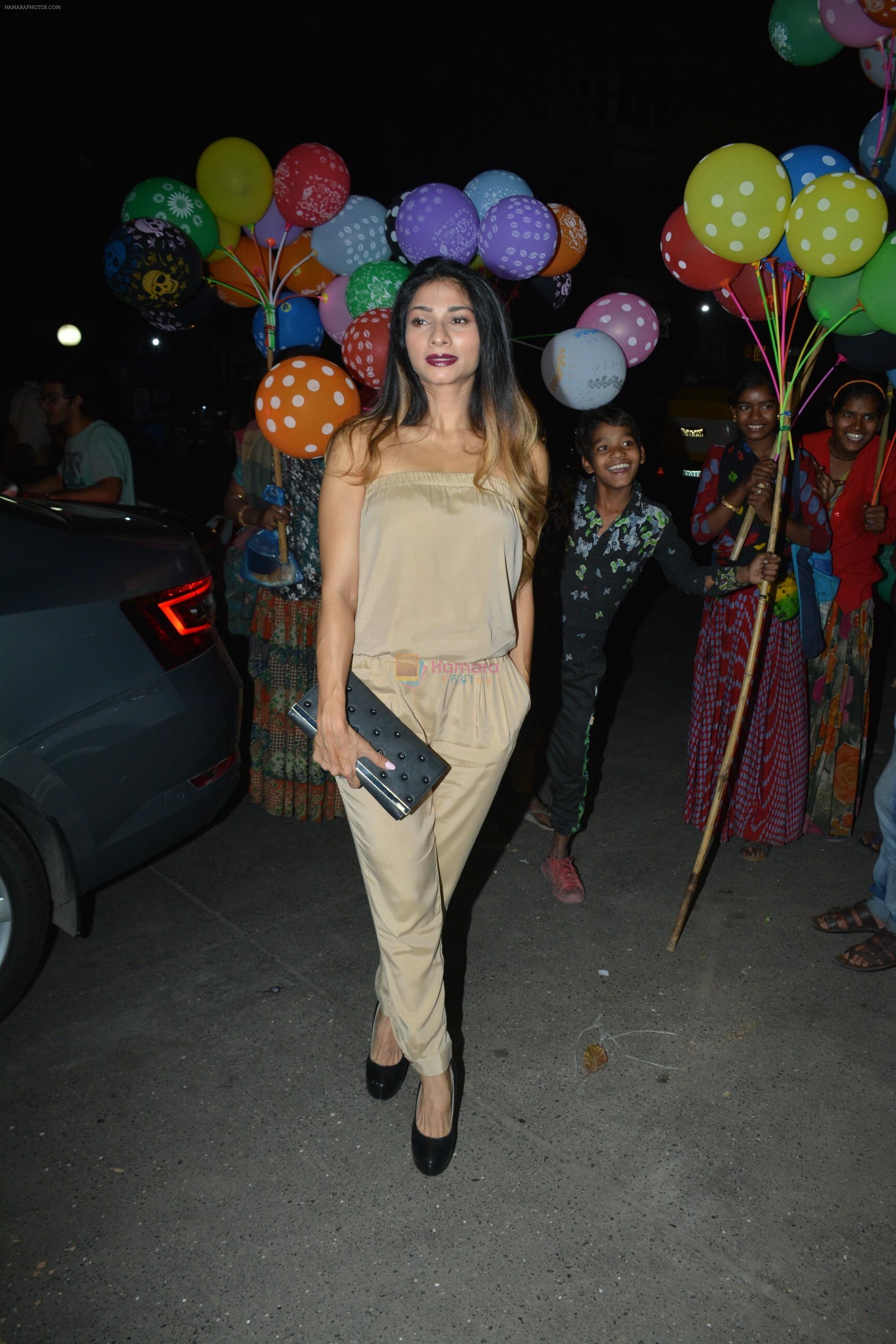 Tanisha Mukherjee At Music Video Launch Of Namrata Purohit _Flow_on ...