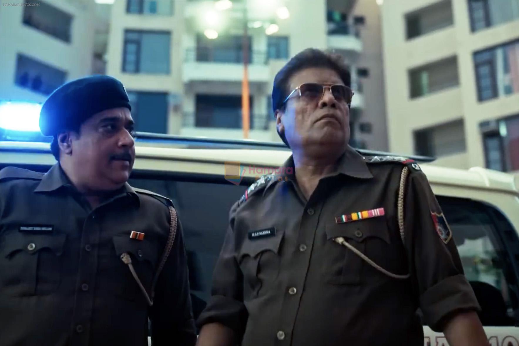 Manu Rishi Chadha, Rajesh Sharma in U-Turn 2023 / U-Turn - Bollywood Photos