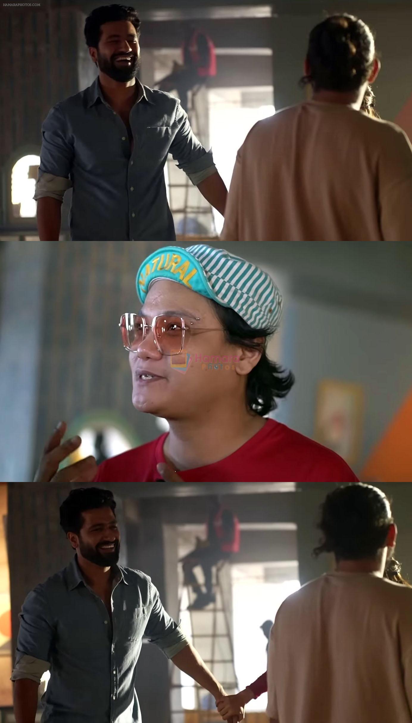 On Set stills of Tere Vaaste Song from Zara Hatke Zara Bachke / Zara ...