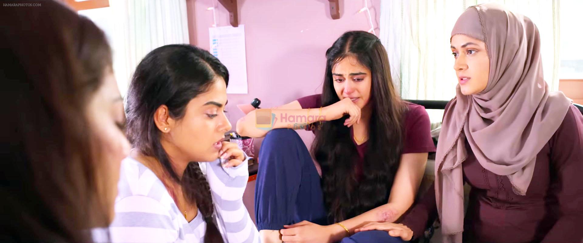 Adah Sharma, Yogita Bihani, Sonia Balani, Siddhi Idnani in The Kerala ...