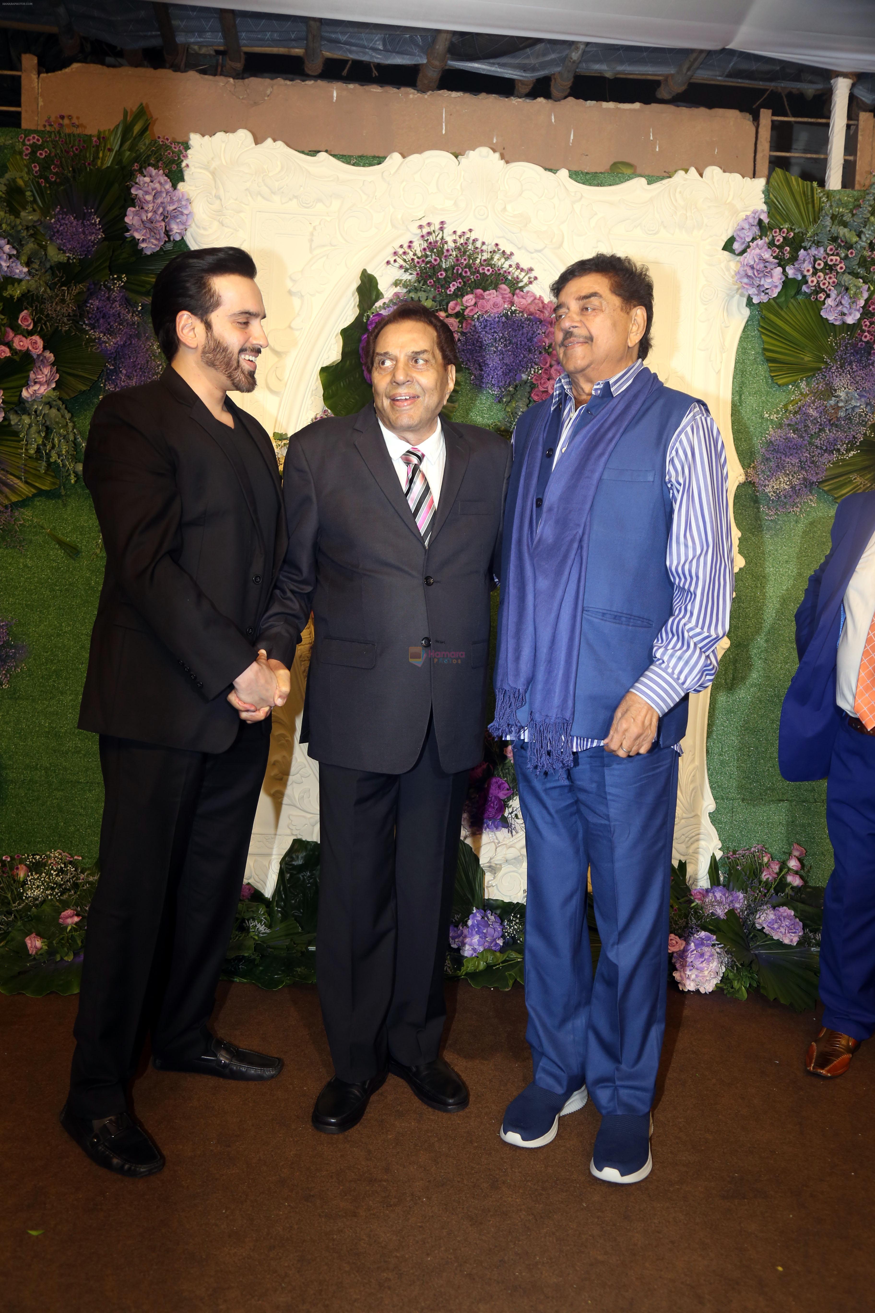 Luv Sinha, Dharmendra and Shatrughan Sinha Pose for media at the ...