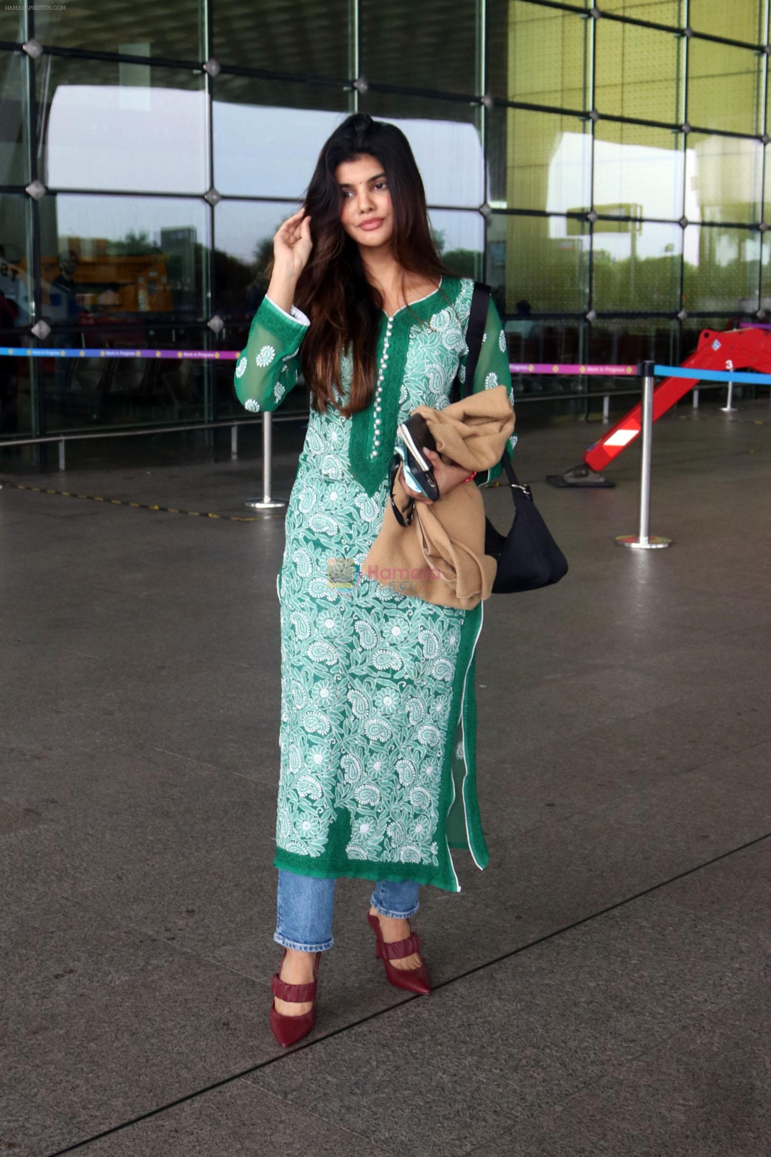 Richa Ravi Sinha seen at the airport on 4 July 2023 / Richa Ravi Sinha ...