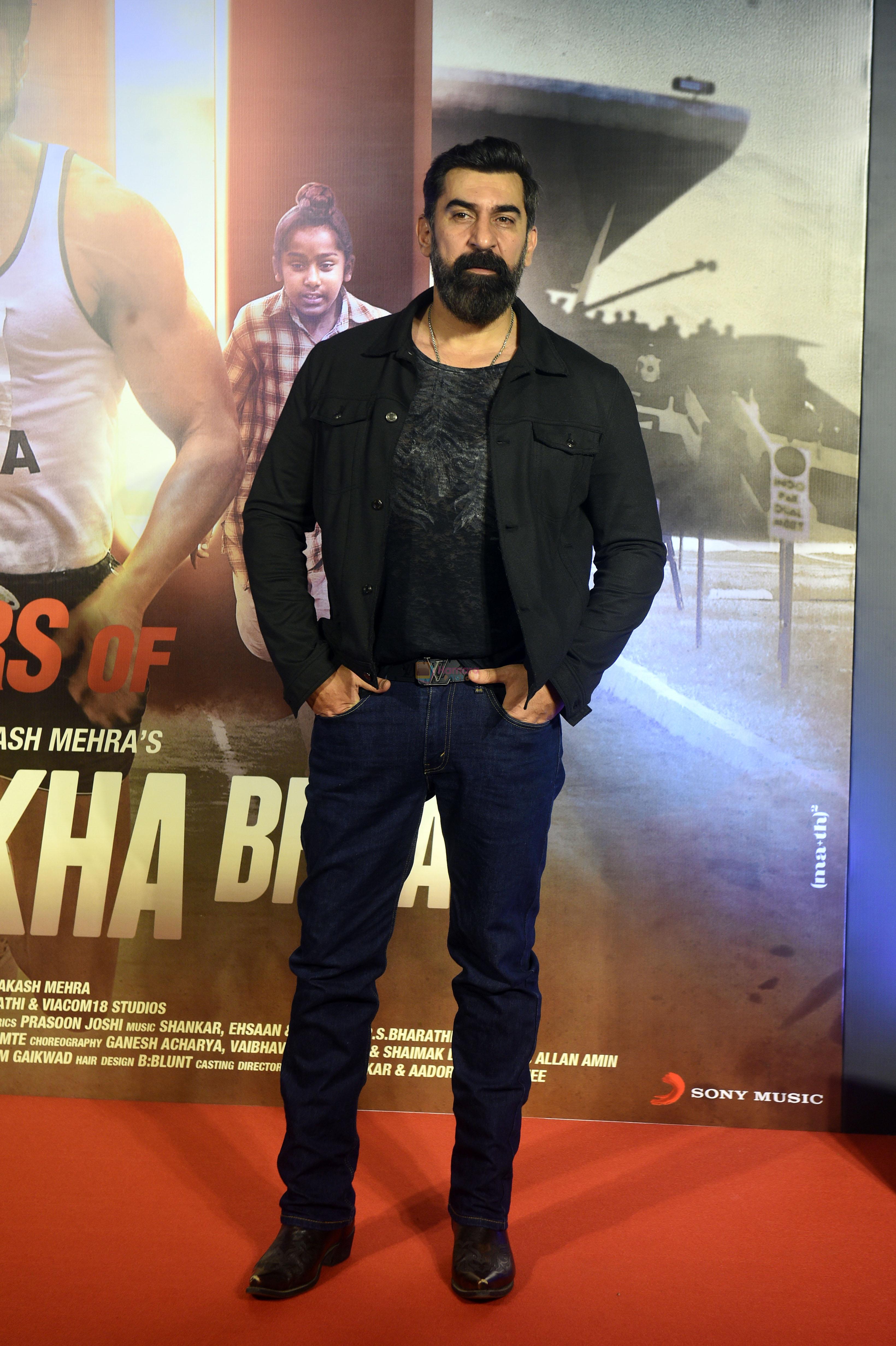 Nawab Shah at the 10 Year celebration of Bhaag Milkha Bhaag on 26 July ...
