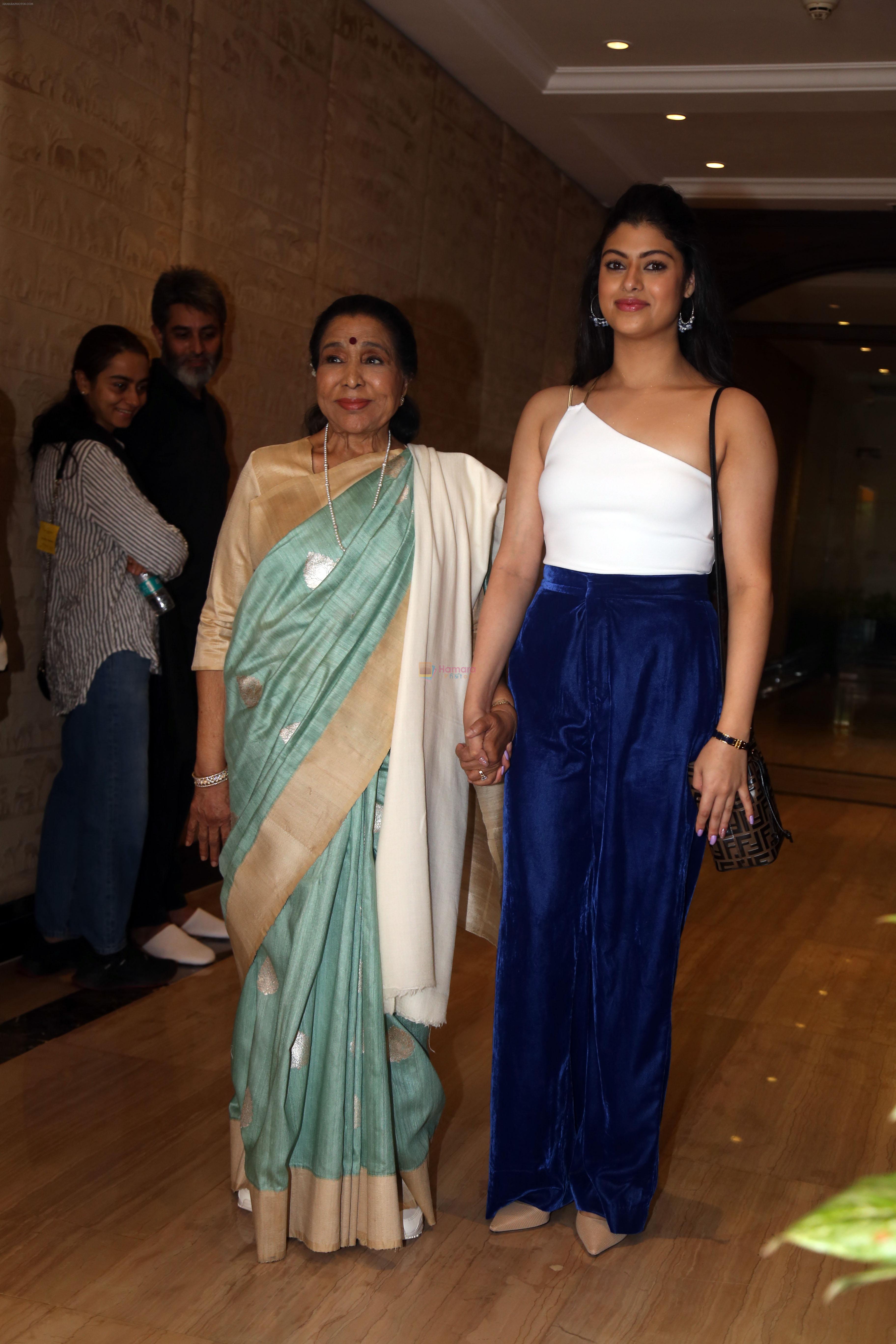 Asha Bhosle, Zanai Bhosle at the Press Conference for Asha@90 Live In ...