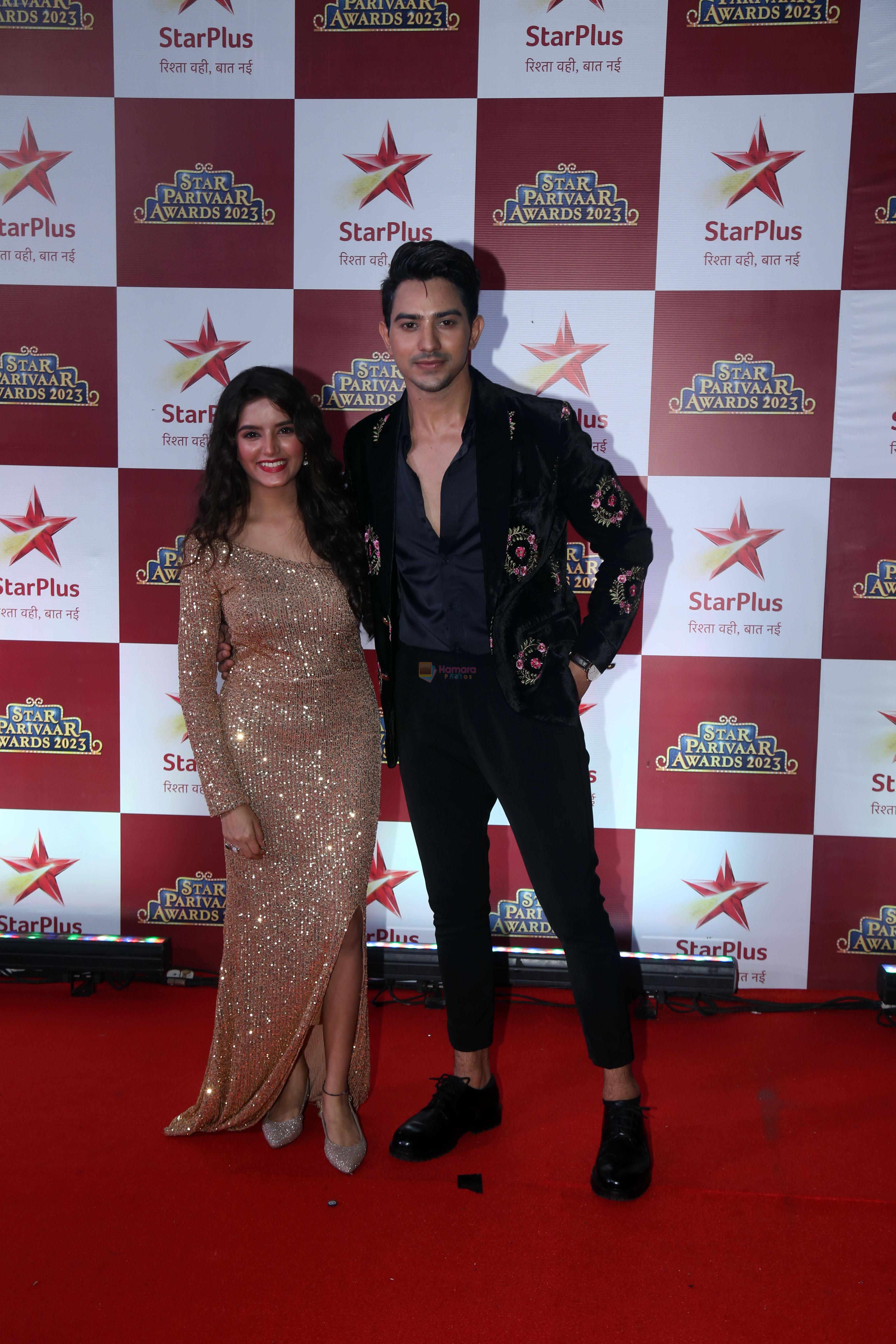 Heena Parmar, Rohit Chandel at the Star Parivaar Awards 2023 on 8th ...