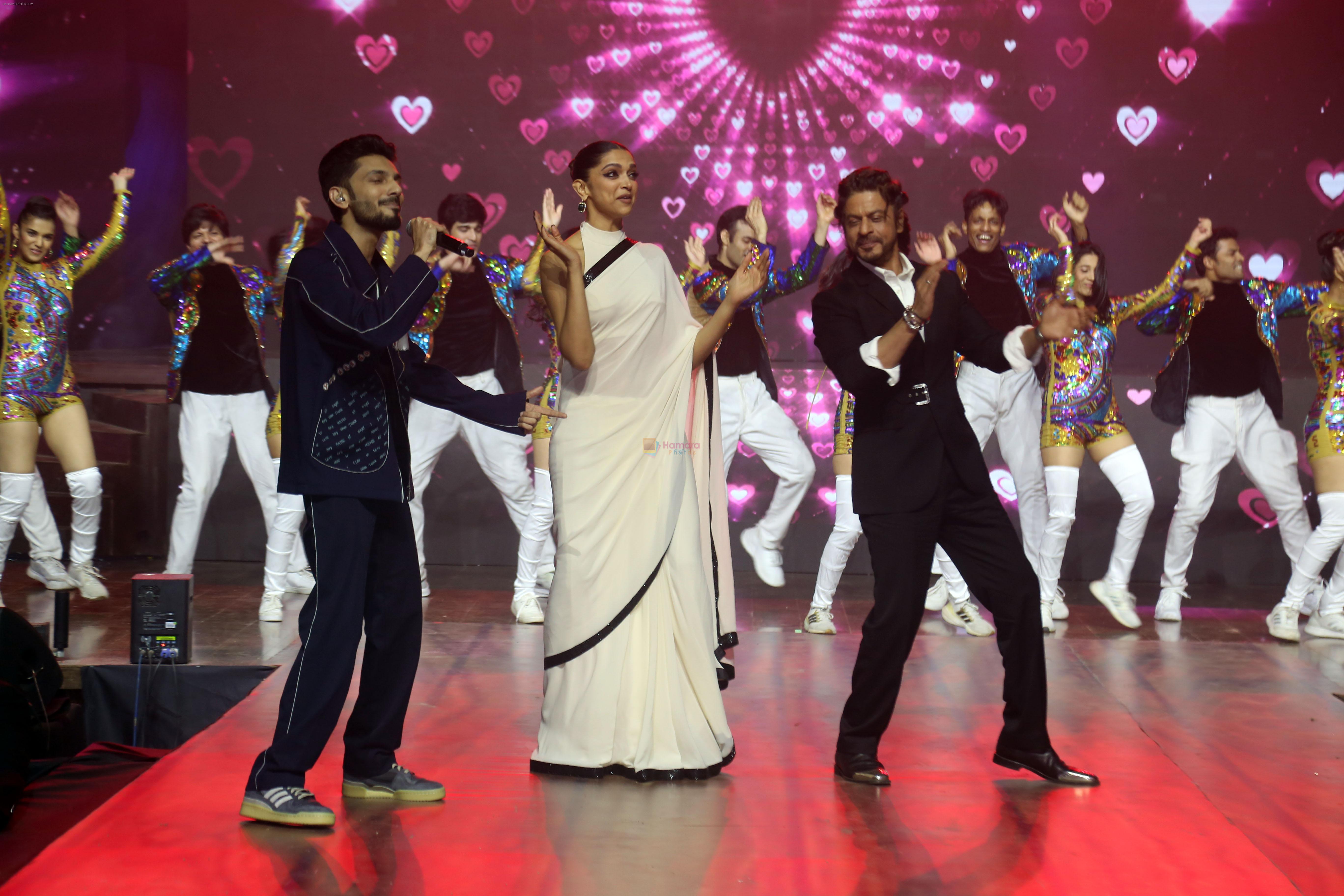 Anirudh Ravichander, Deepika Padukone, Shah Rukh Khan at Jawan Film ...