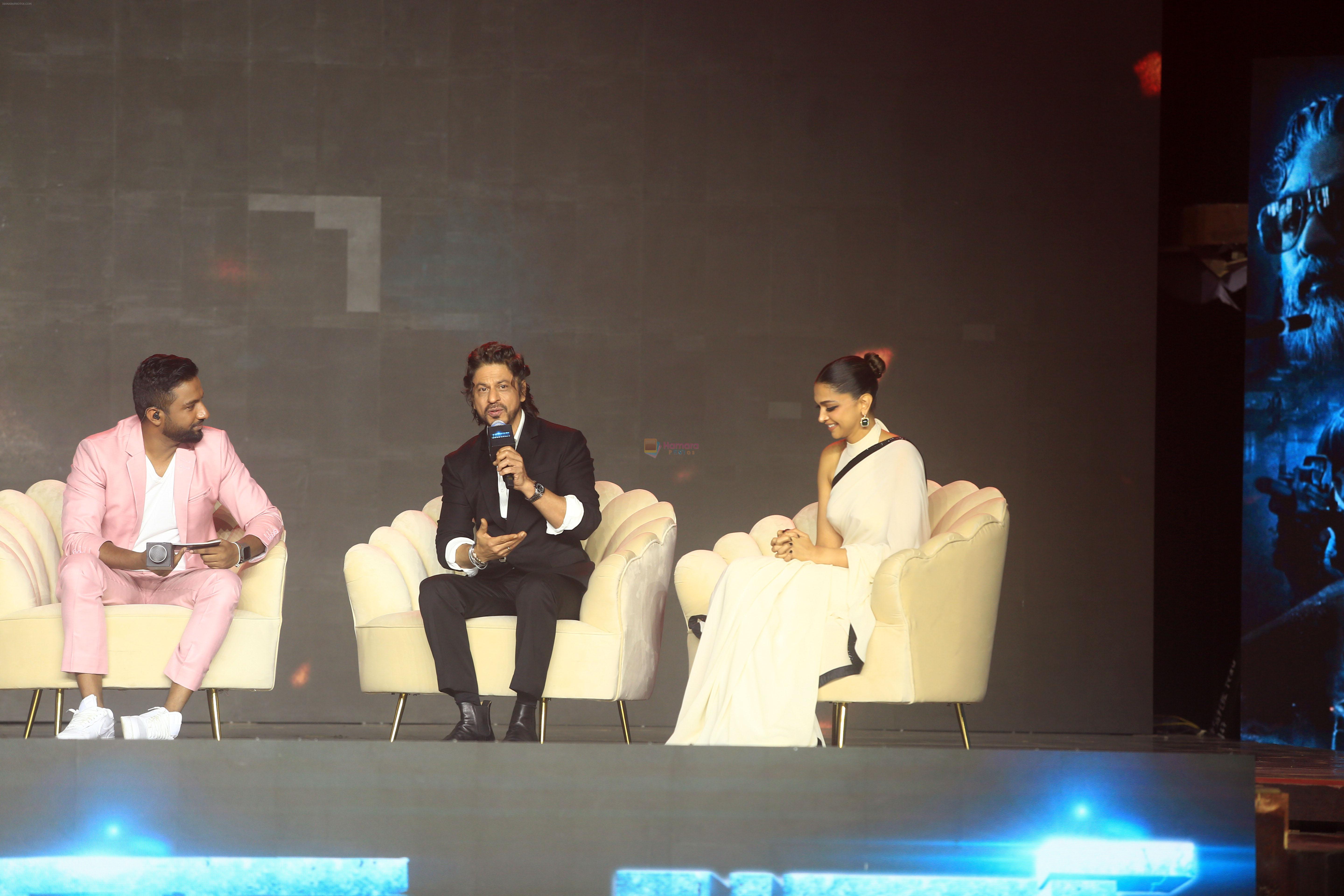 Deepika Padukone, Shah Rukh Khan, Suren Sundaram at Jawan Film Success ...